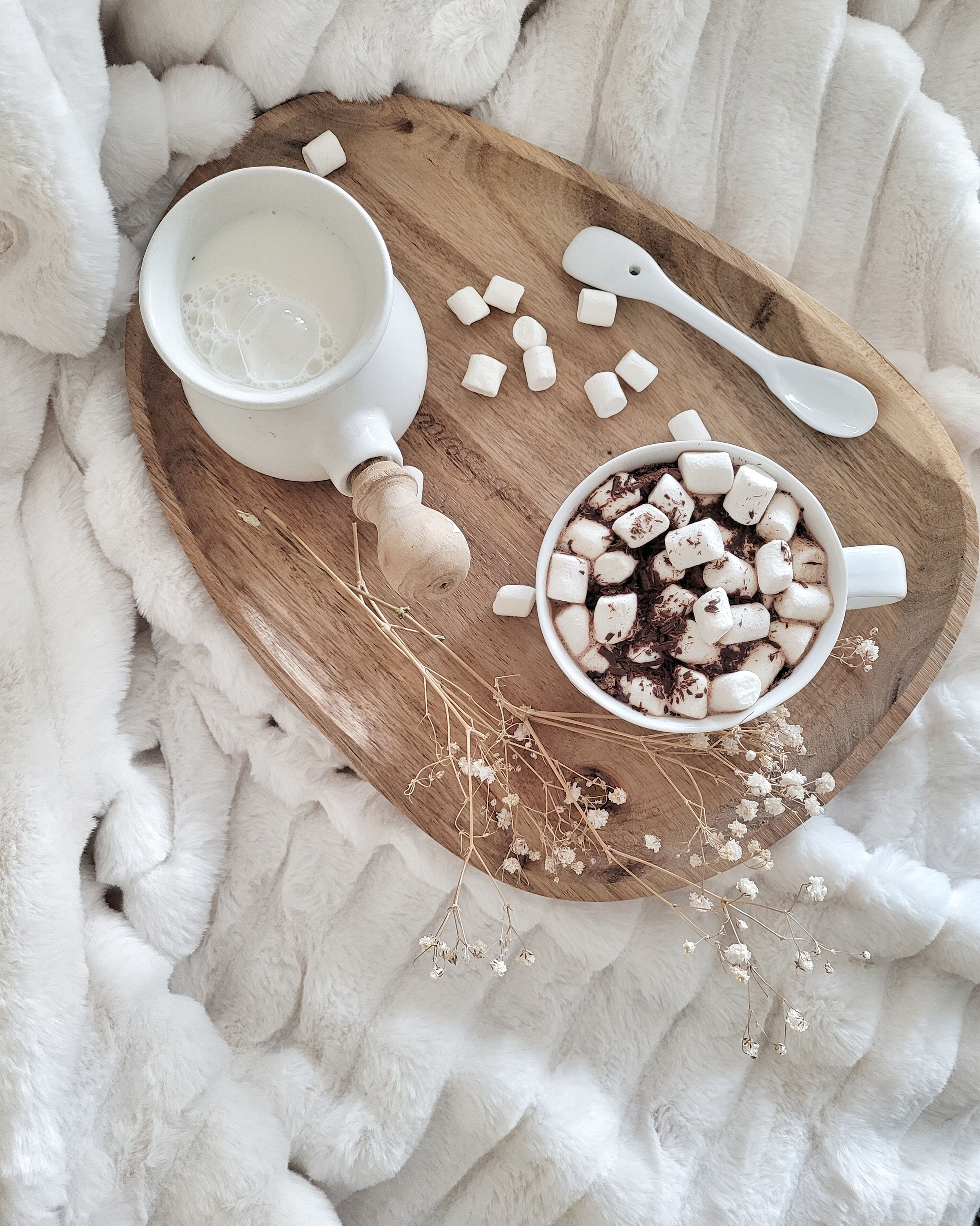 Plaid hvid 150x200cm ABTEH | Beliani.dk