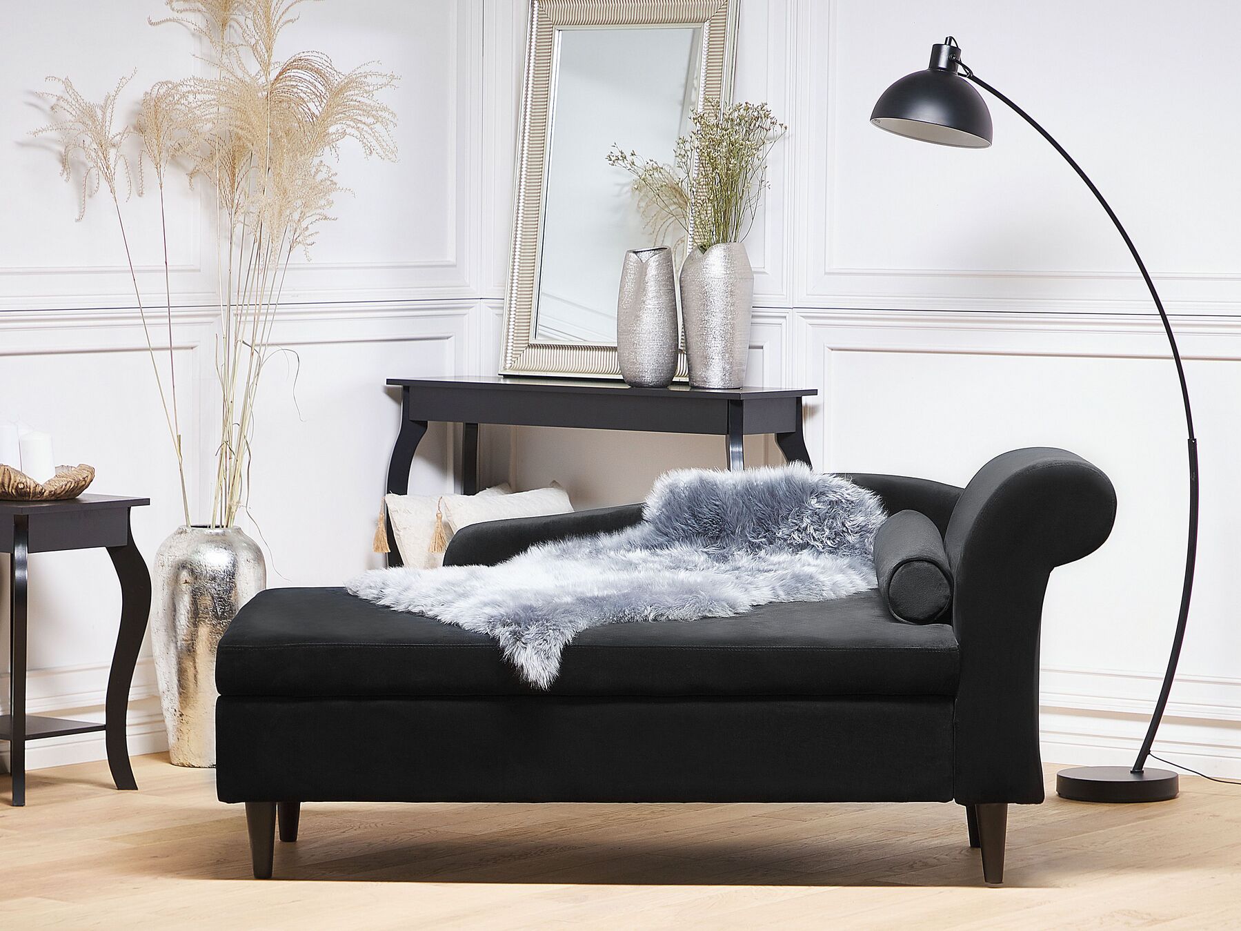 Right Hand Velvet Chaise Lounge Black LUIRO | Beliani.co.uk