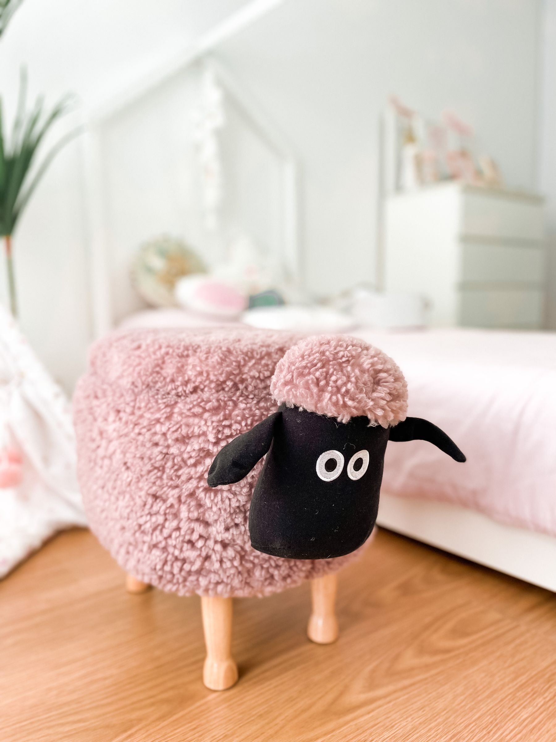 Fabric Storage Animal Stool Pink SHEEP | Beliani.co.uk