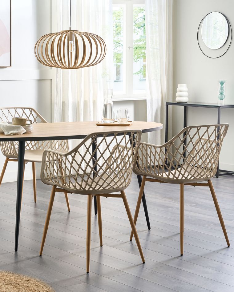Set med 2 matstolar beige NASHUA | Beliani.se