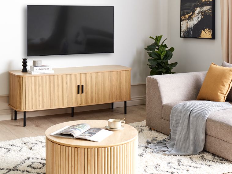 TV-meubel lichthout/zwart BRADLEY | Beliani.nl