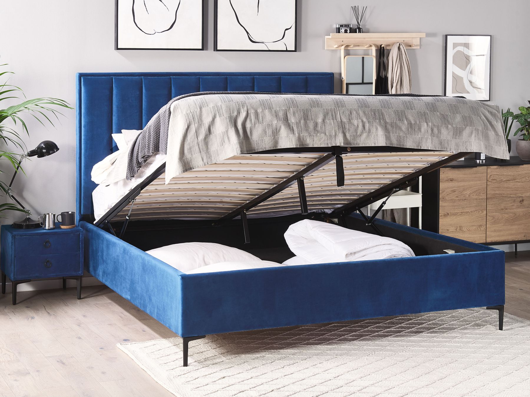 Letto Matrimoniale Con Contenitore 180 X 200 Cm In Velluto Blu SEZANNE Letto Matrimoniale Con Contenitore 180 X 200 Cm In Velluto Blu SEZANNE