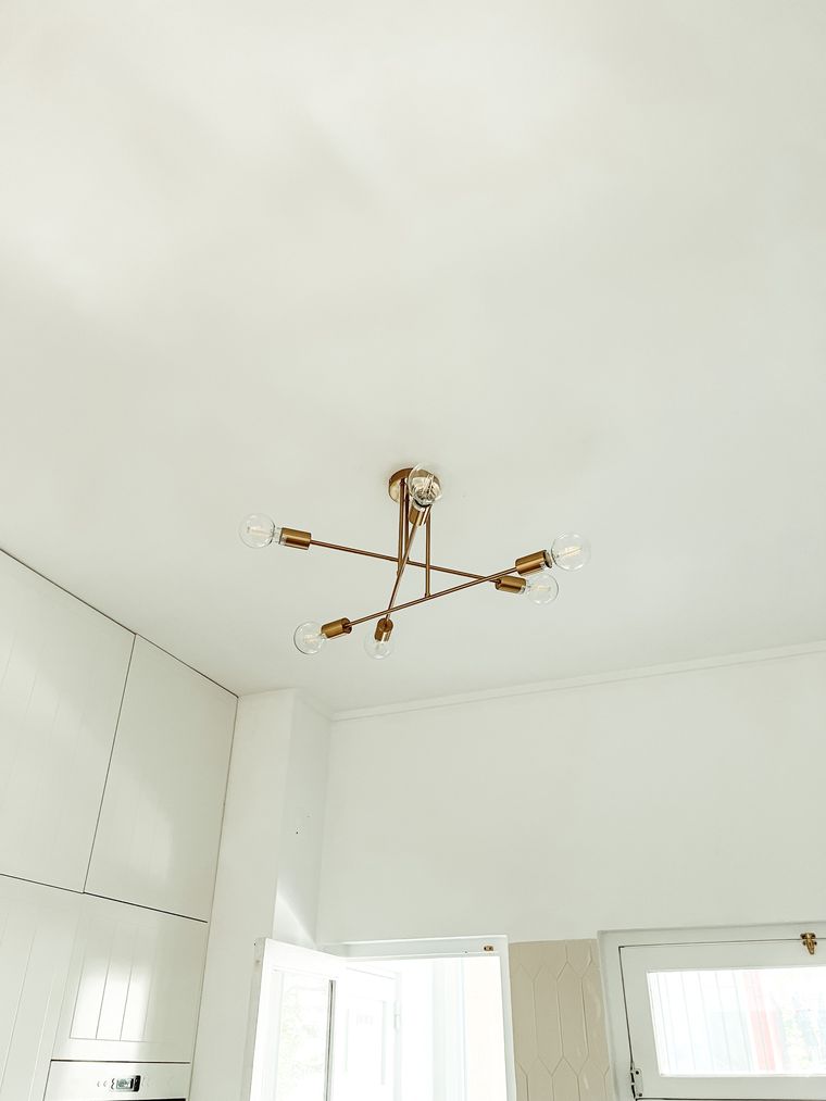 Taklampe 6 lys messing KIDANE | Beliani.no