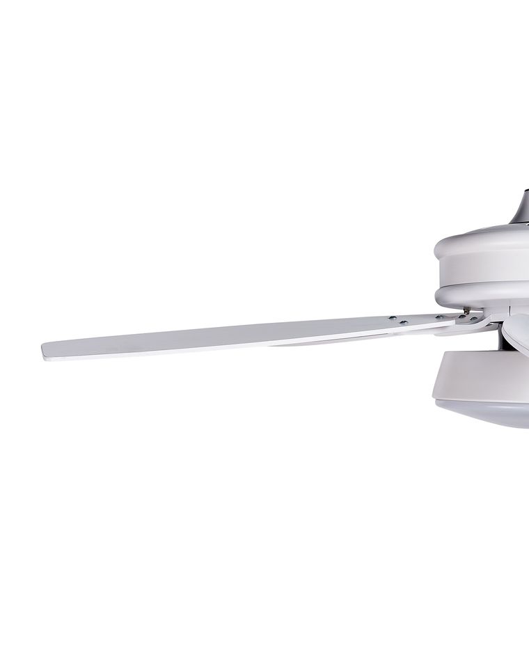 Takvifte med lys i hvitt og lyst tre LOGAN | Beliani.no