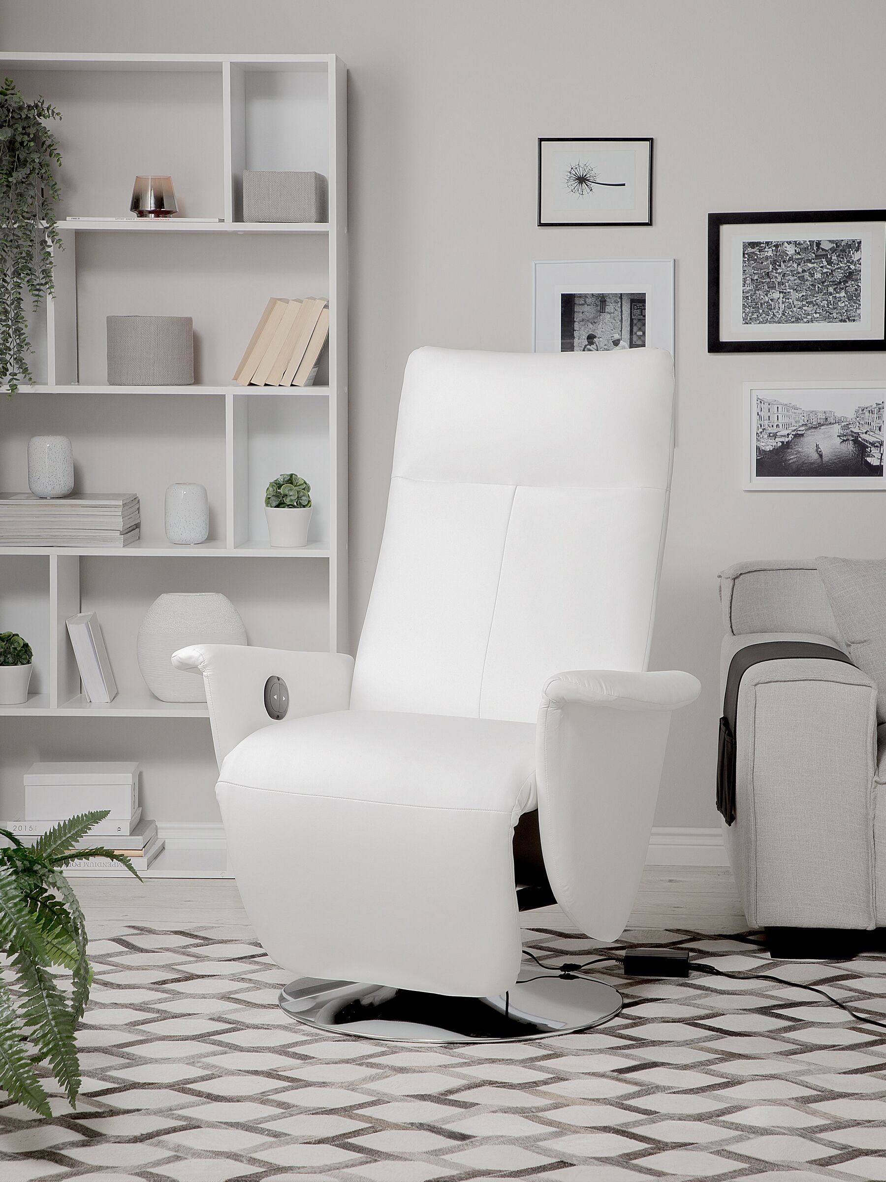 Faux Leather Recliner Chair White PRIME | Beliani.co.uk