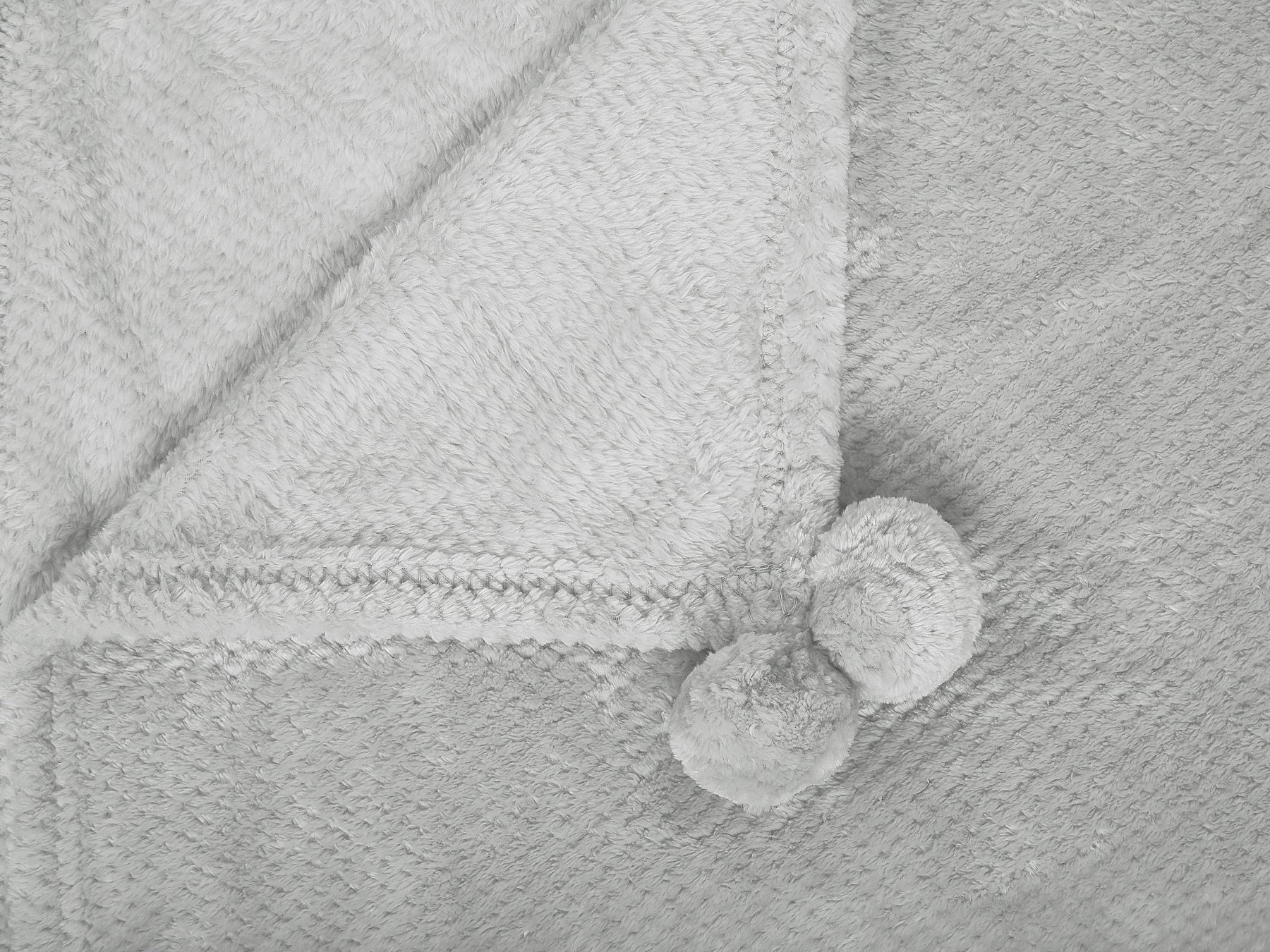 Koc 200 x 220 cm jasnoszary SAITLER | Beliani.pl