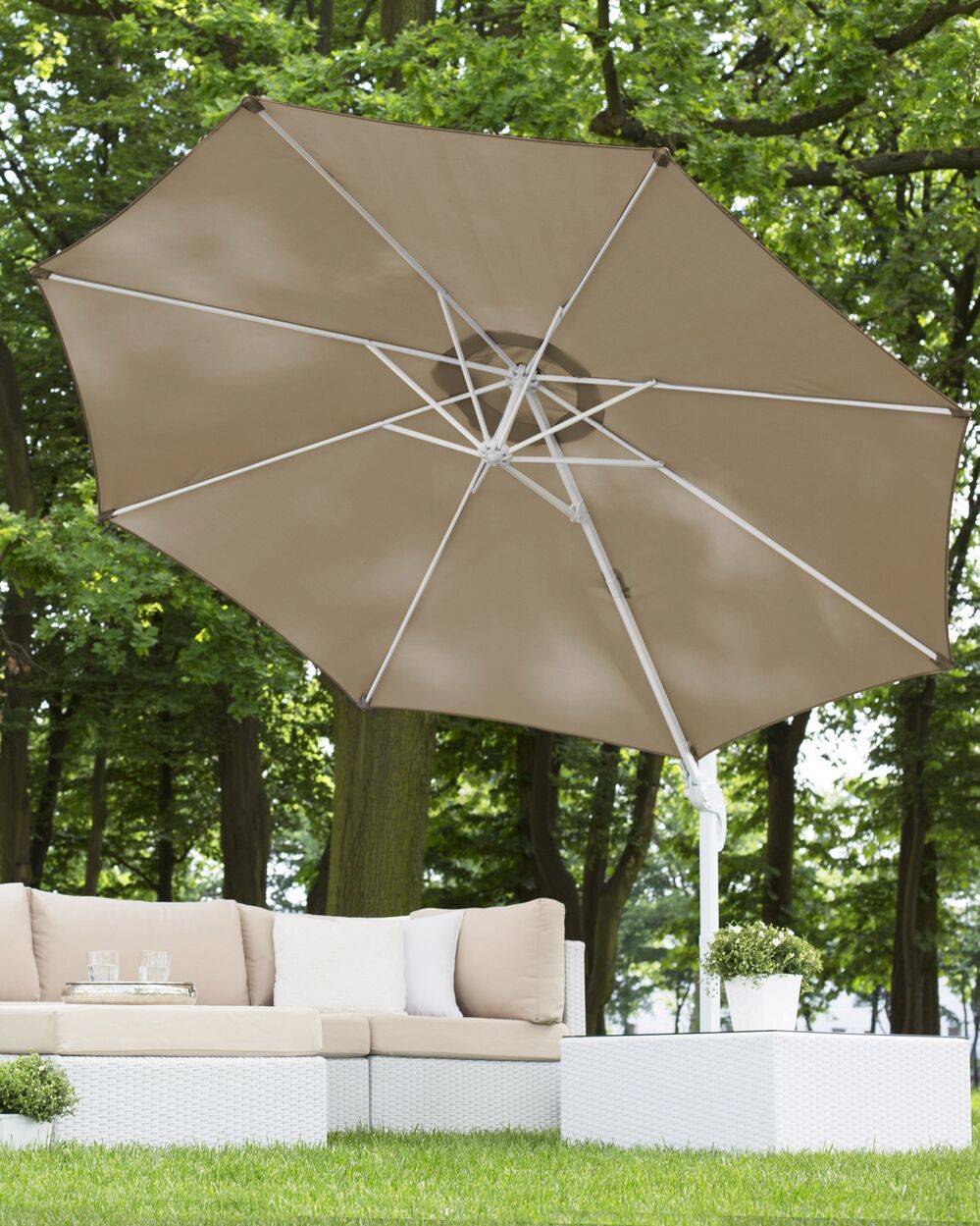 Grand parasol beige sable Ø300 cm SAVONA | Beliani.fr