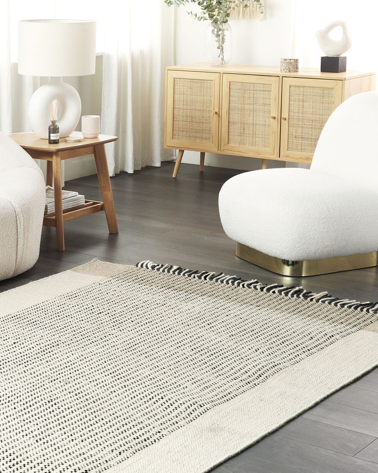 Wool Area Rug 160 x 230 cm Beige and Black DIVARLI | Beliani.co.uk