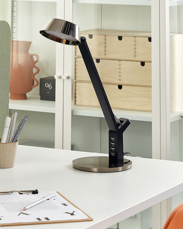 Metal LED bordlampe med USB-port messing CHAMAELEON | Beliani.dk