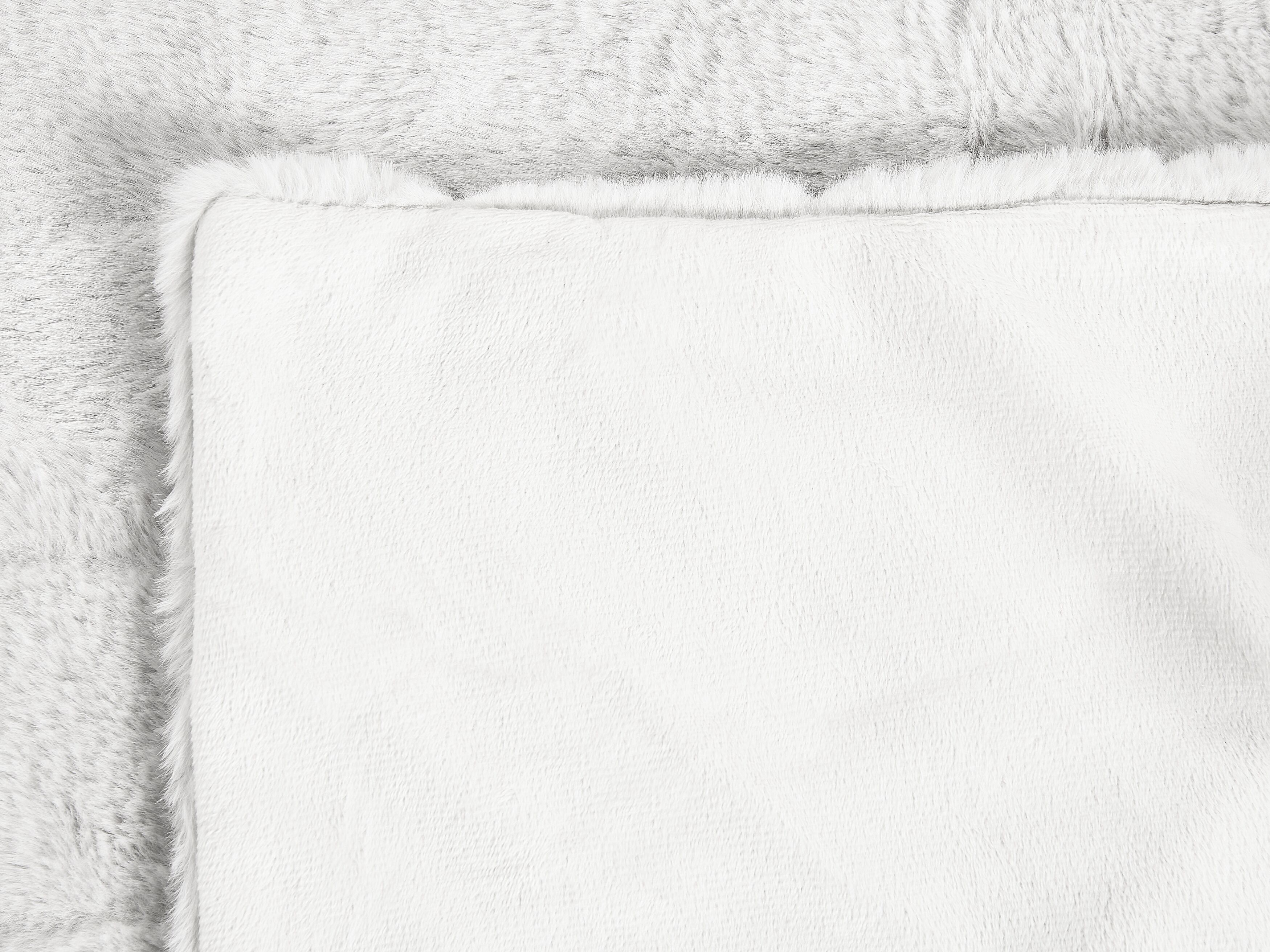 Plaid blanc 200 x 220 cm CHAAB | Beliani.fr