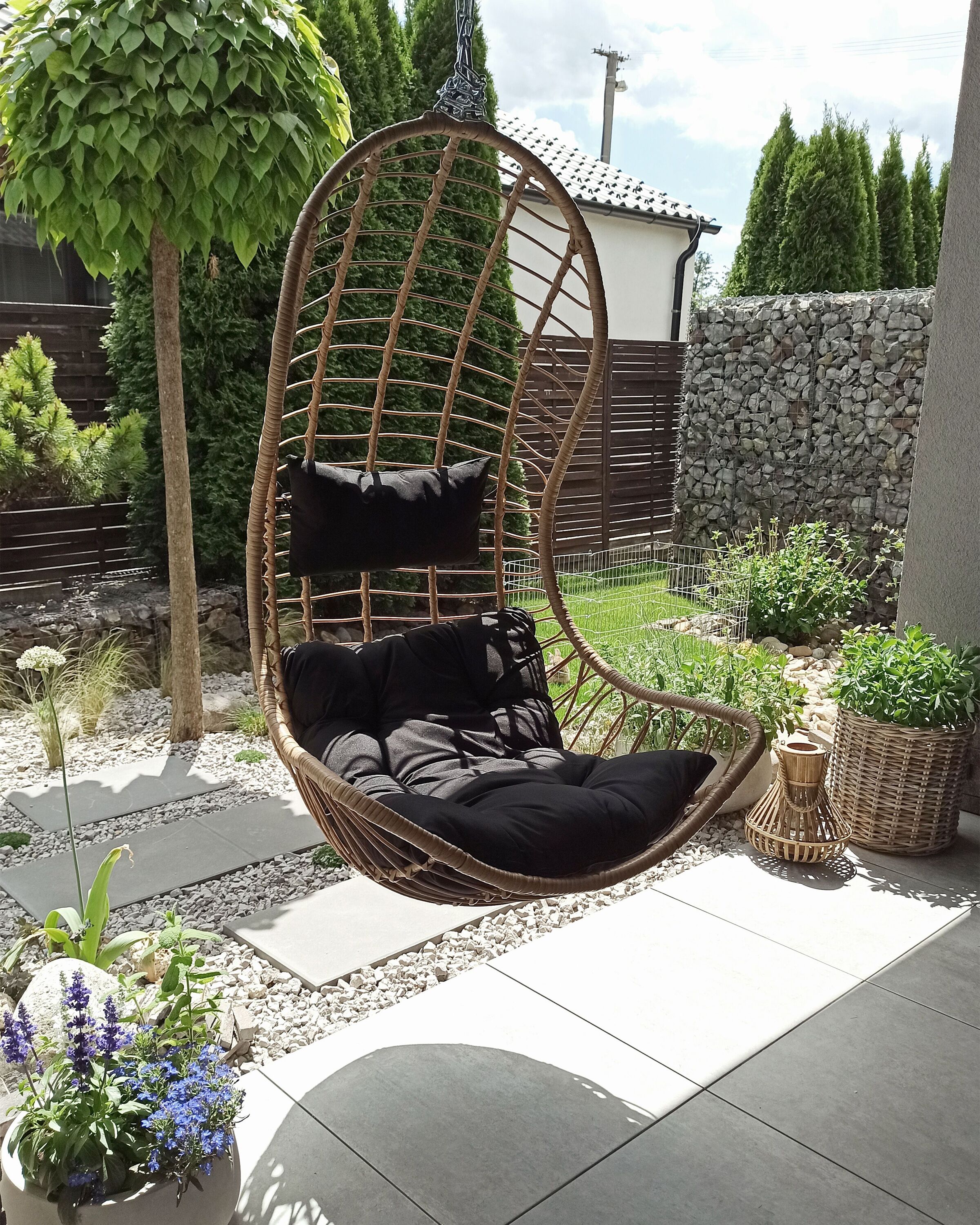 PE Rattan Hanging Chair with Stand Natural PINETO | Beliani.co.uk