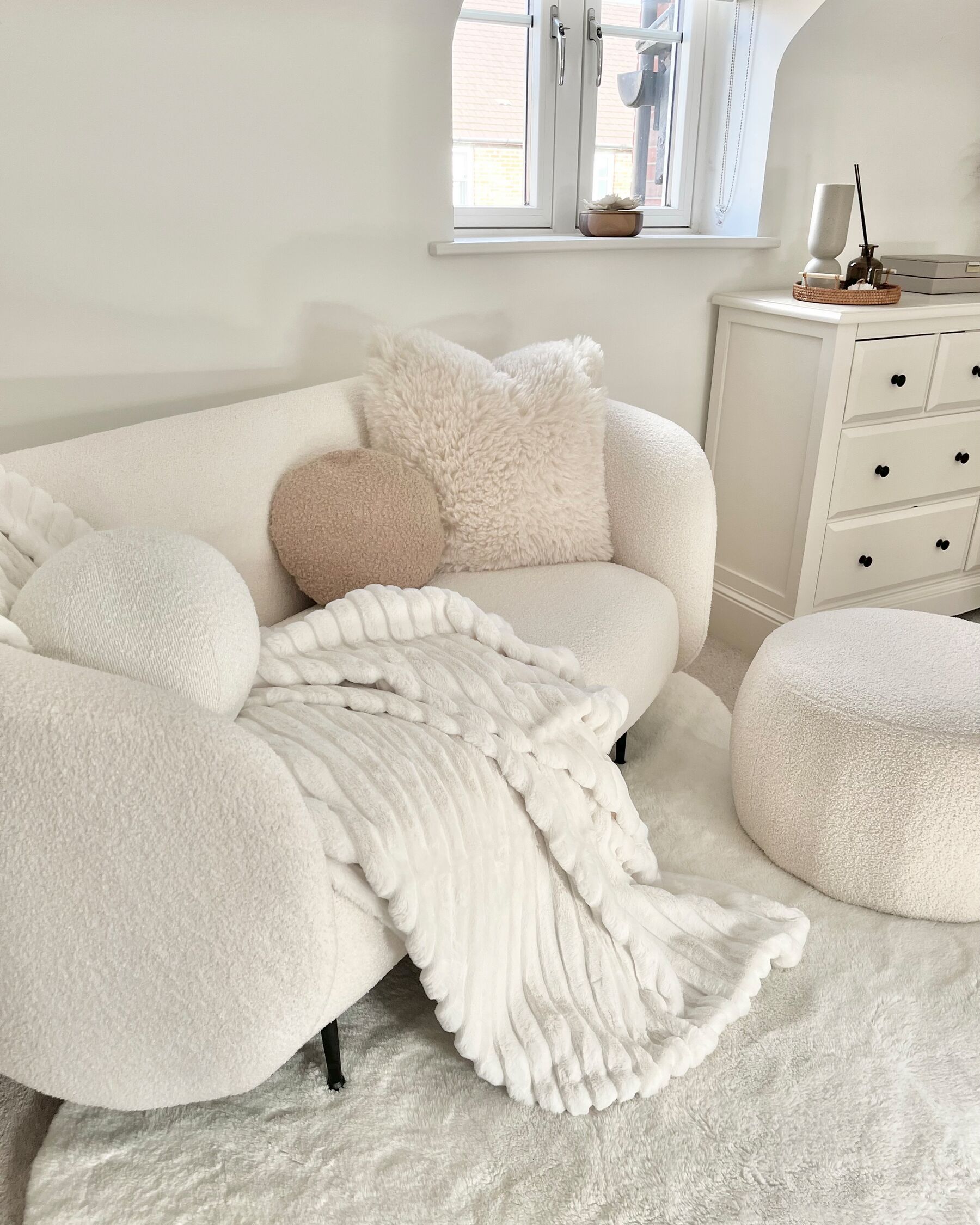 Plaid hvid 150x200cm ABTEH | Beliani.dk