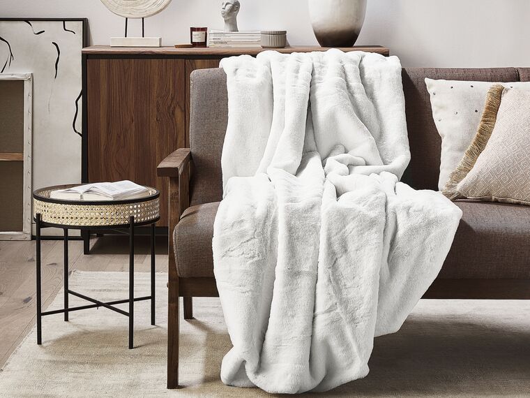 Coperta di plaid 200 x 220 cm bianca CHAAB | Beliani.it