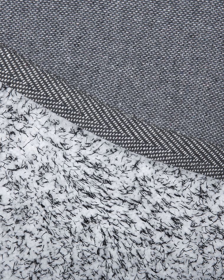 Shaggy Round Area Rug ⌀ 140 cm Salt and Pepper DEMRE | Beliani.co.uk