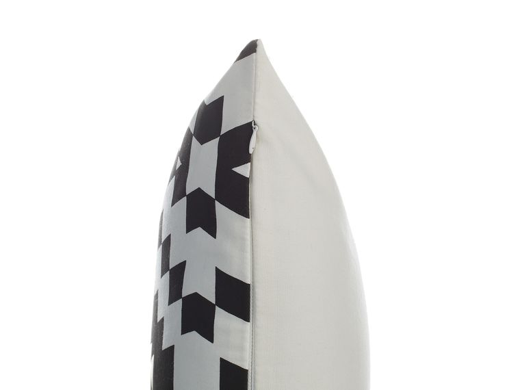 Set of 2 Cotton Cushions Diamond Pattern 45 x 45 cm Black and White ...