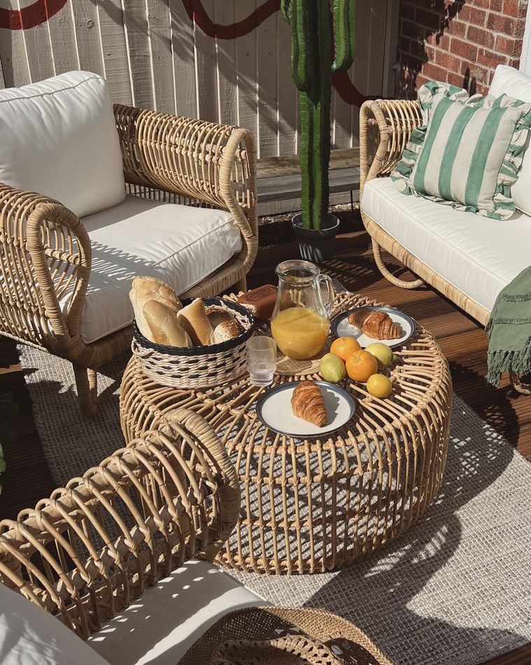 Garten Beistelltisch Rattan natürlich ⌀ 85 cm RANDAZZO | Beliani.ch