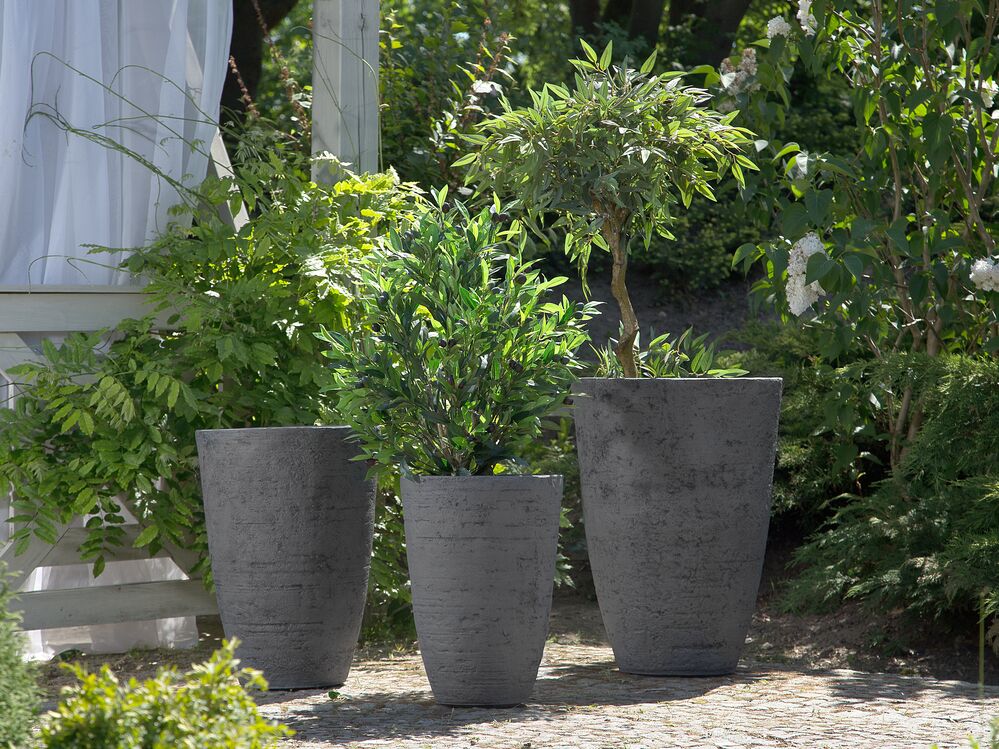 Grand cache-pot gris en pierre en forme de vase CAMIA