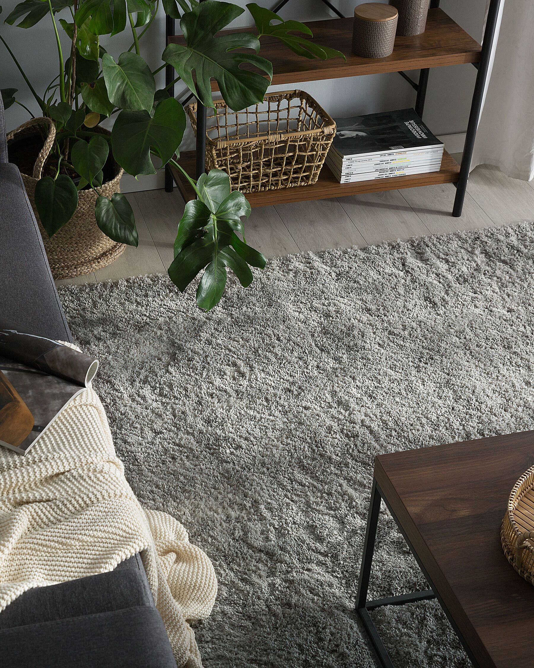 Teppich hellgrau 200 x 300 cm Shaggy EVREN | Beliani.de