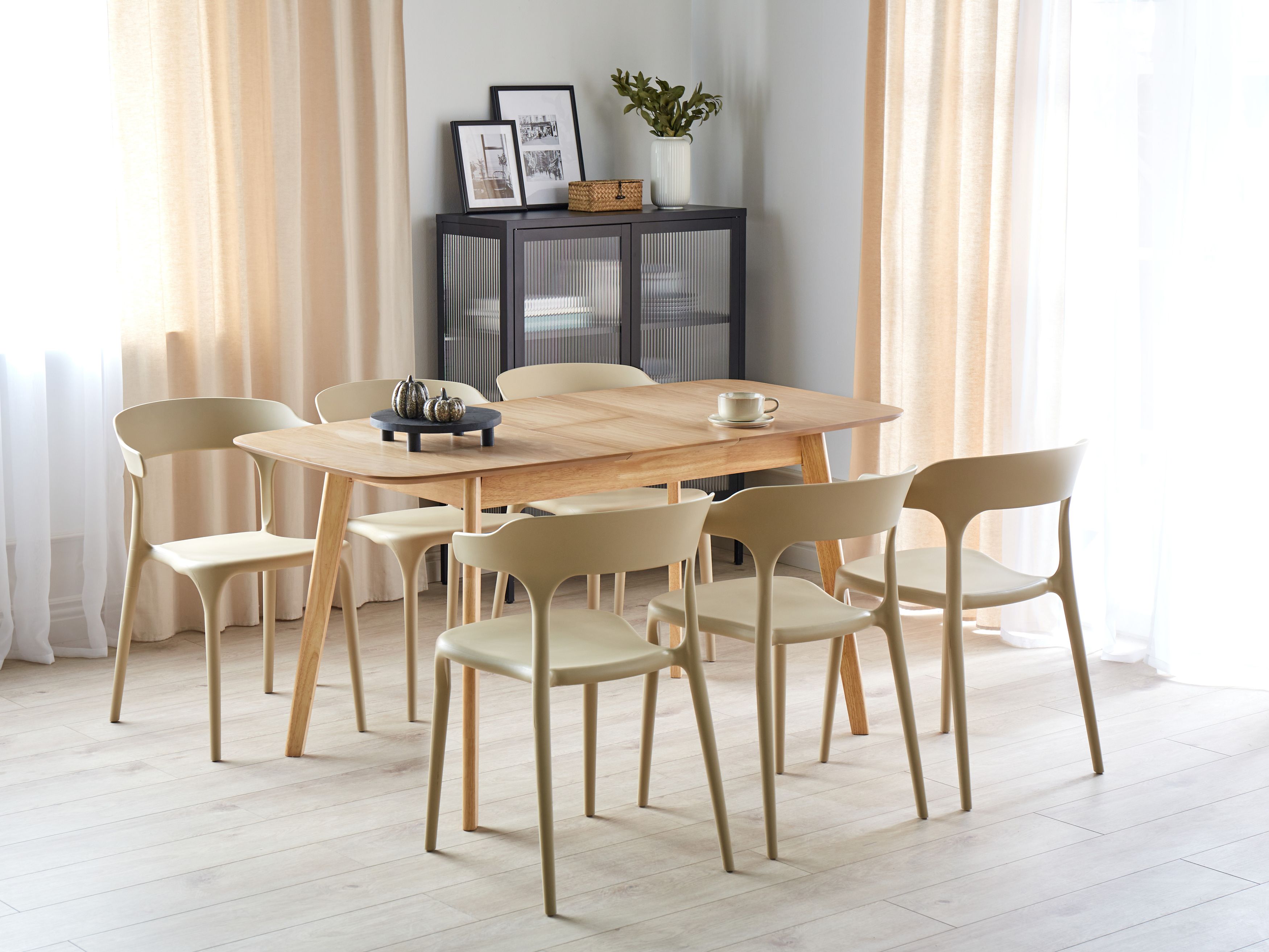 Extending Dining Table 120/150 x 75 cm Light Wood MADOX | Beliani.co.uk