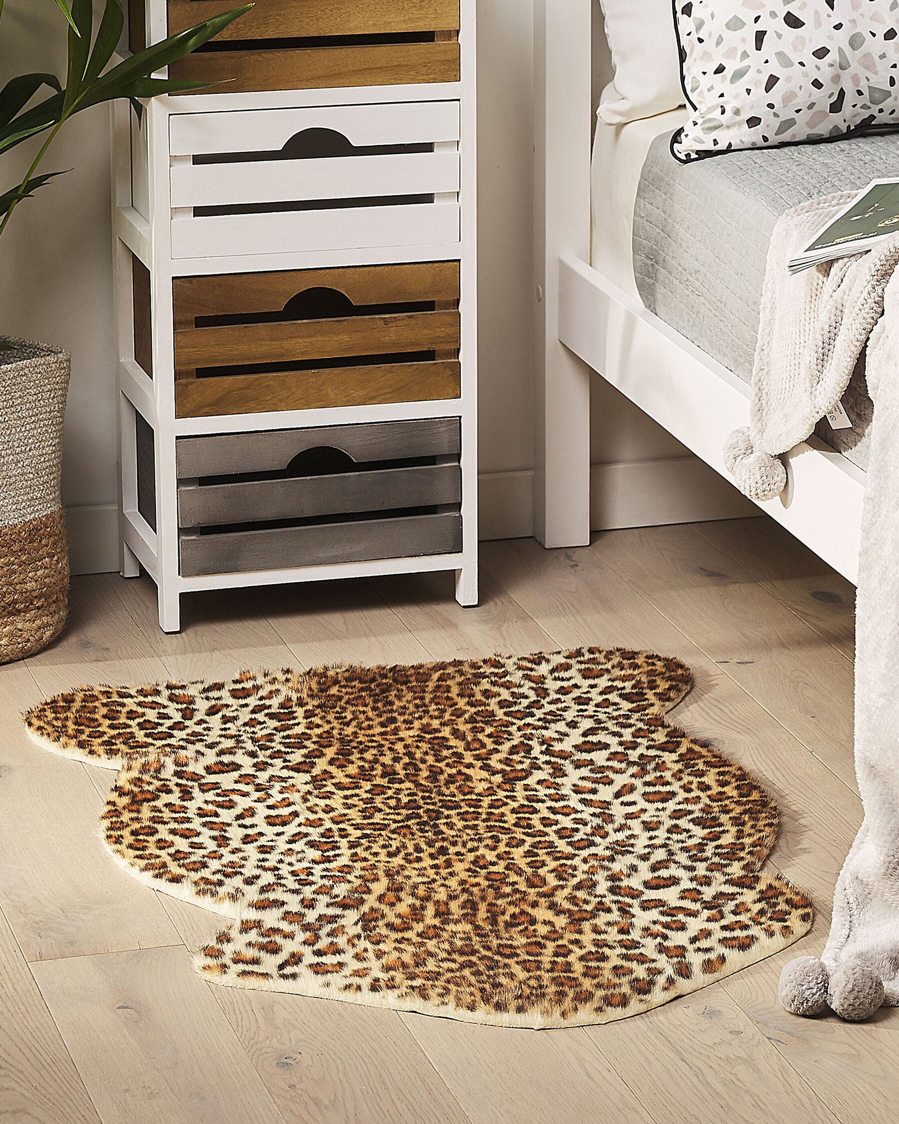 Leopard Print Rug Brown NAMBUNG | Beliani.co.uk