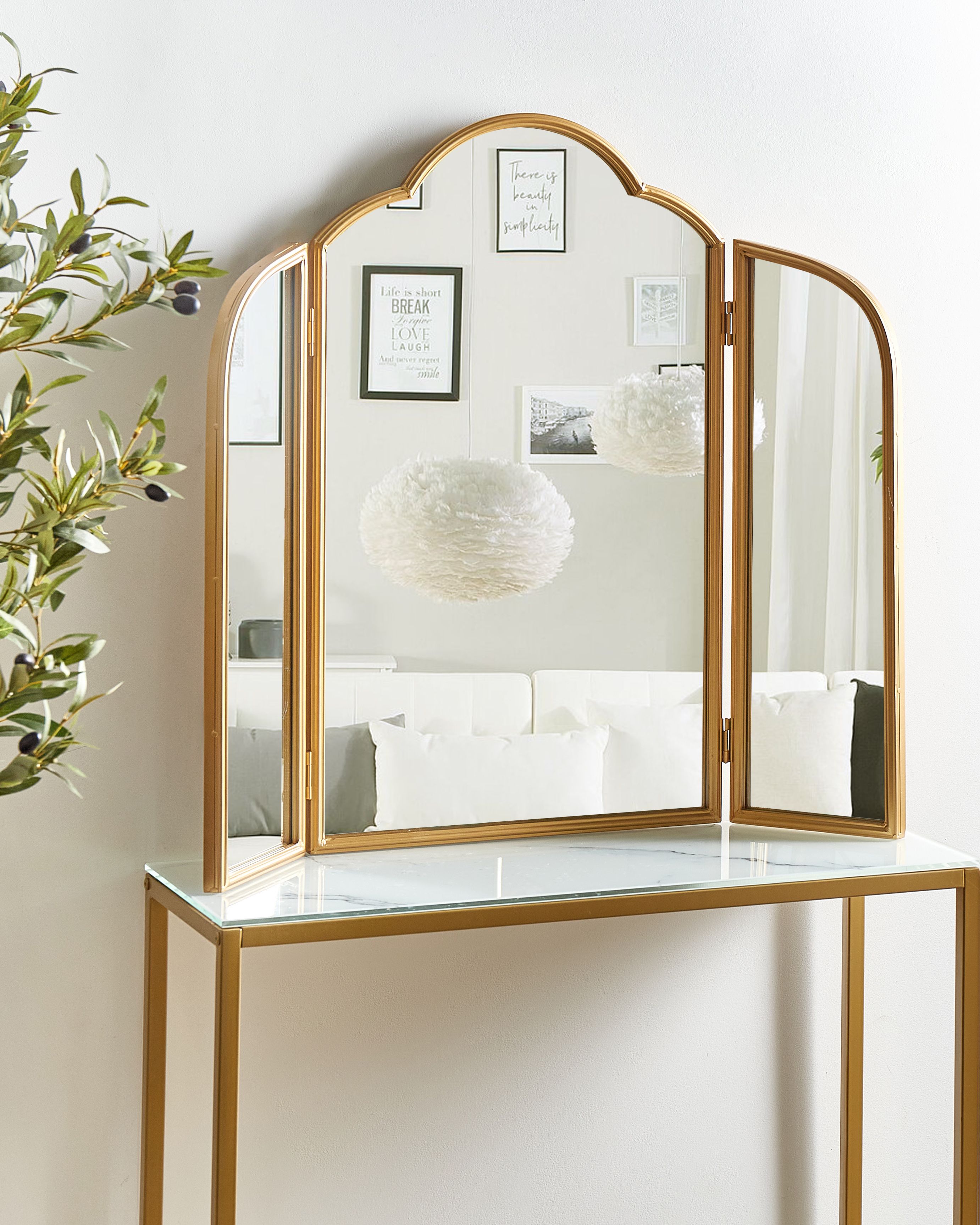 Tri-Fold Metal Mirror 87 x 77 cm Gold SAVILLY | Beliani.co.uk