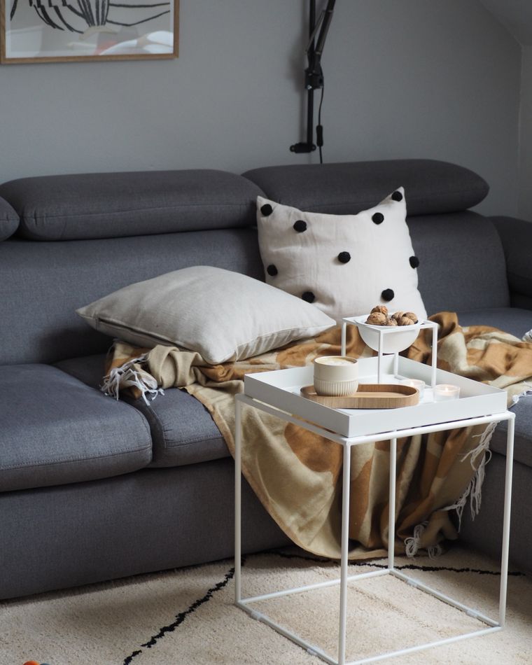 Filt 130 x 170 cm Beige och Orange BANGRE | Beliani.se