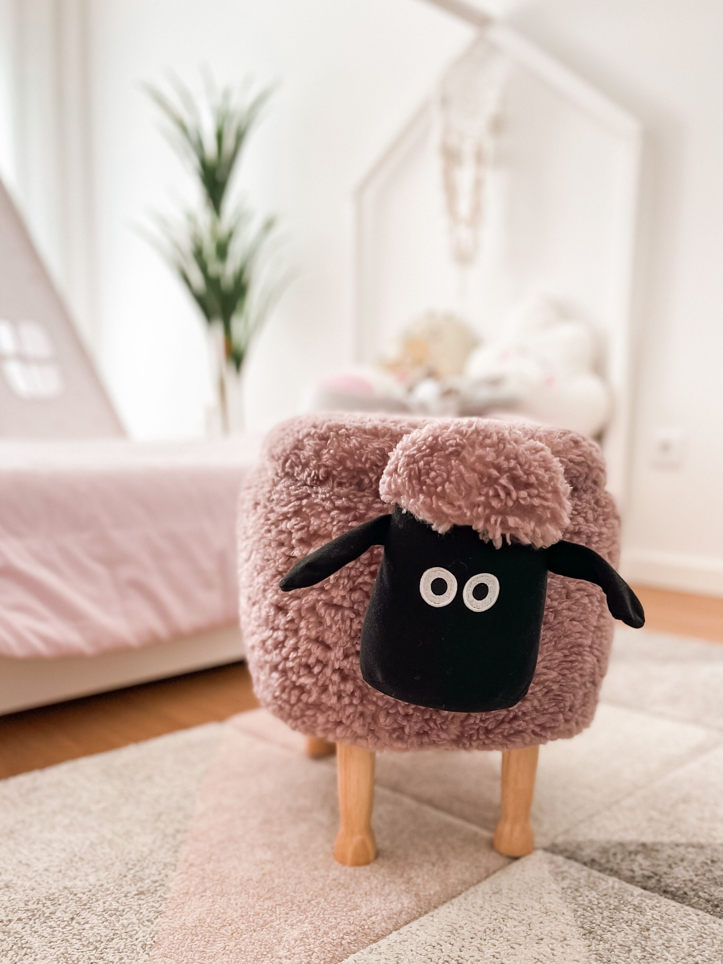 Fabric Storage Animal Stool Pink SHEEP | Beliani.co.uk