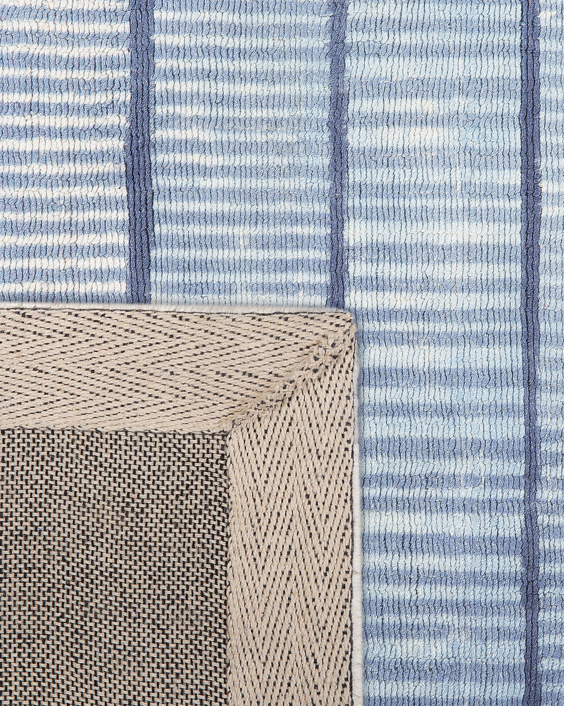 Tappeto blu chiaro 160 x 230 cm a pelo corto YARDERE | Beliani.it