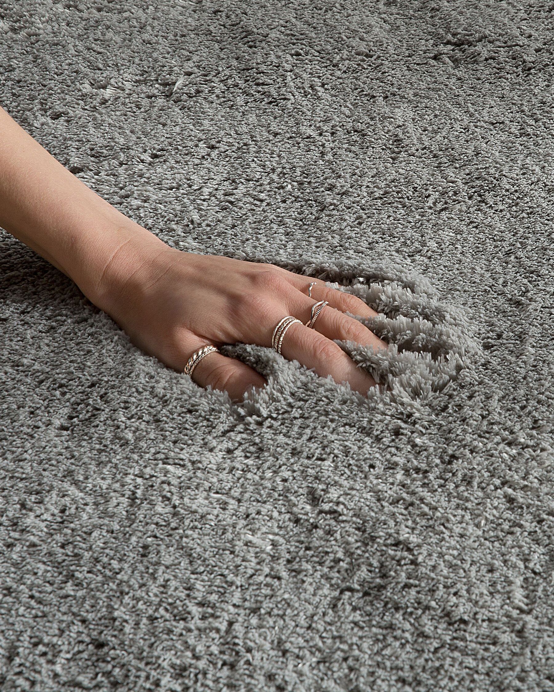 Teppich hellgrau 80 x 150 cm Shaggy EVREN | Beliani.de