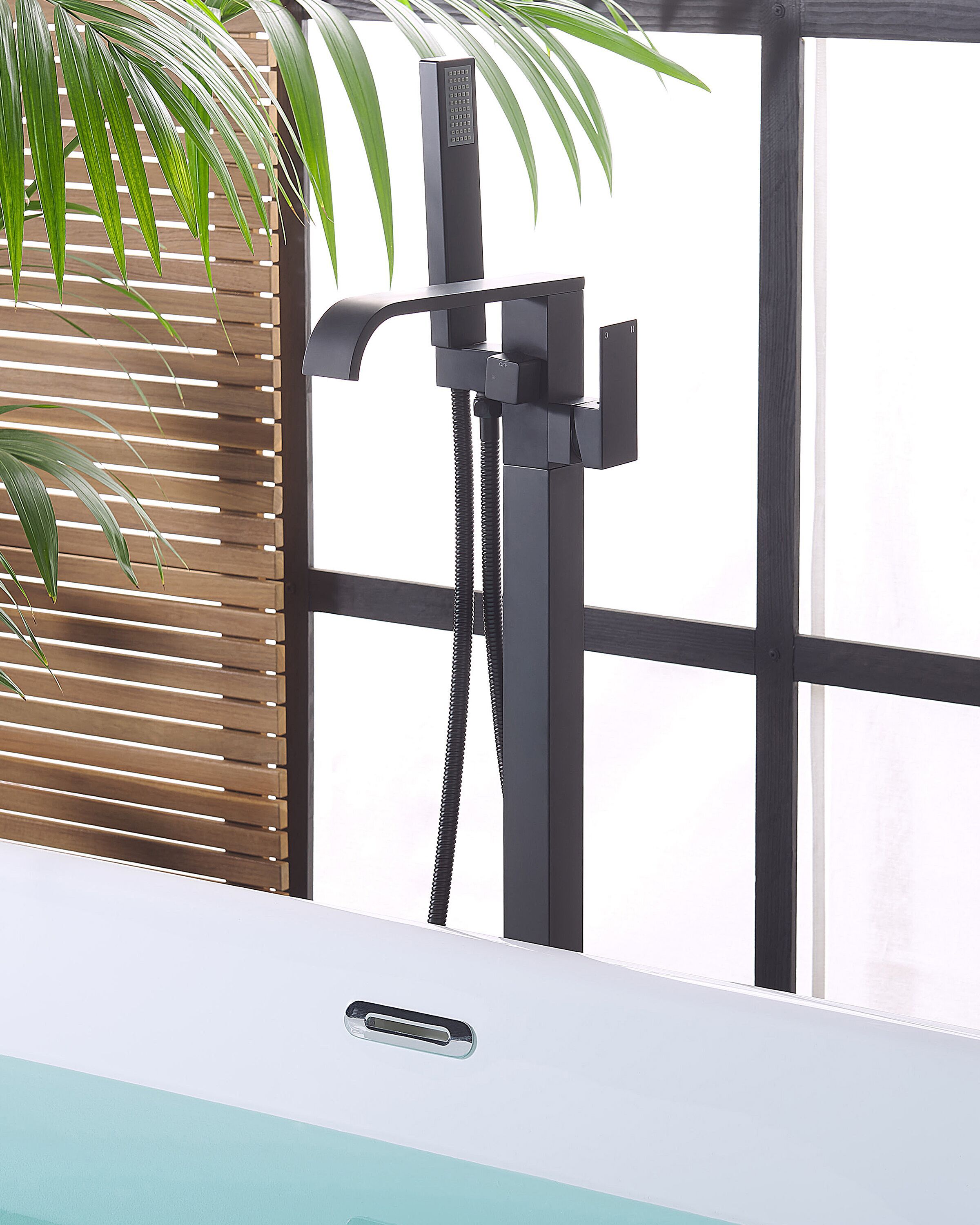 Freestanding Bath Mixer Tap Black NIAGARA | Beliani.co.uk