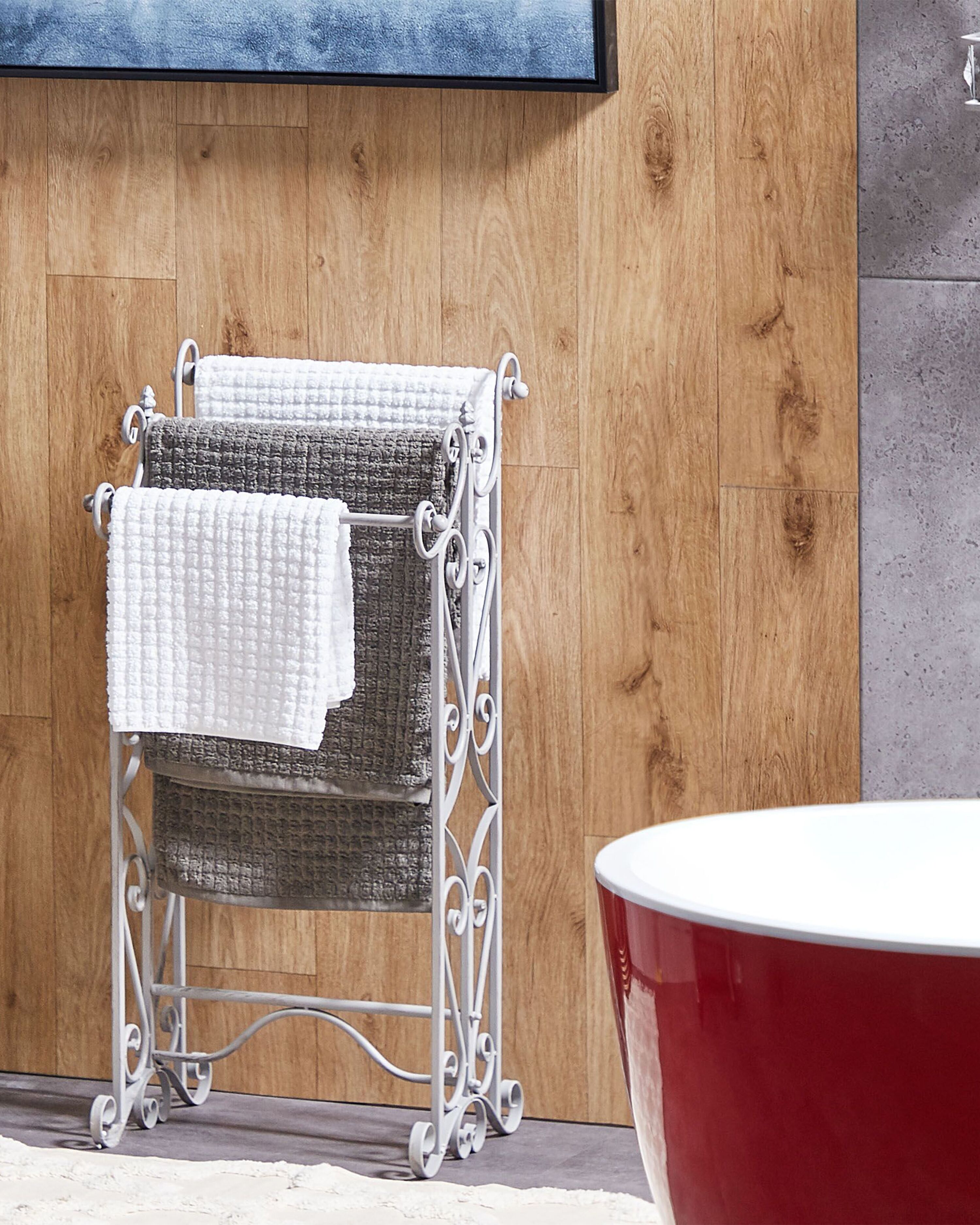 Pyyheteline rauta 3 tankoa harmaa 45 x 90 cm CHILLAN | Beliani.fi