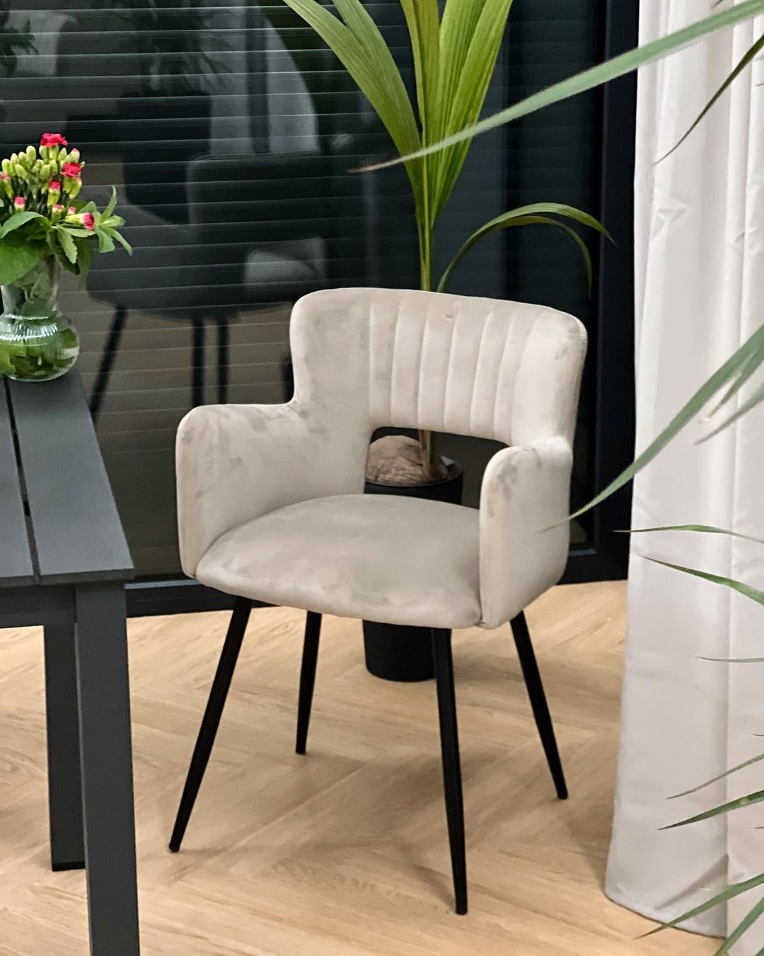 Velour Spisestue stol sæt af 2 Brungrå SANILAC | Beliani.dk