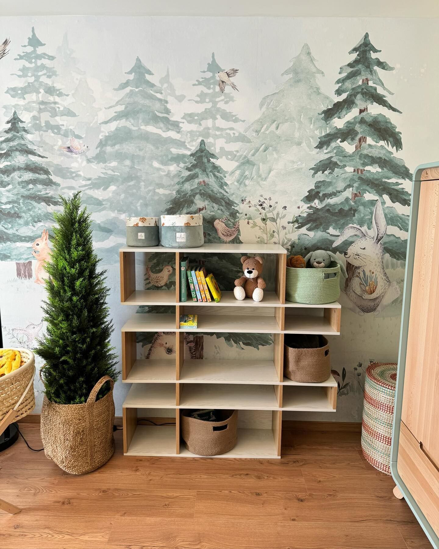 Planta artificial CEDAR TREE 120 cm Verde | Beliani.es