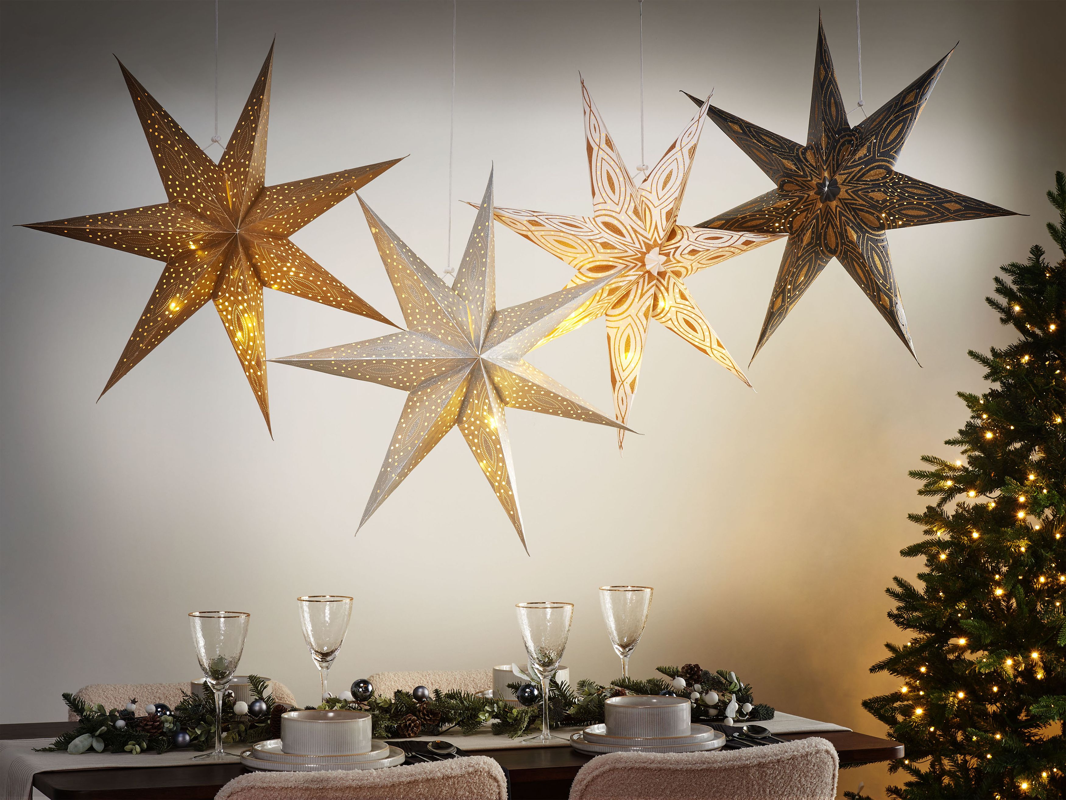 Set of 4 LED Hanging Decor Stars 60 cm Multicolour SHIVLING | Beliani.co.uk