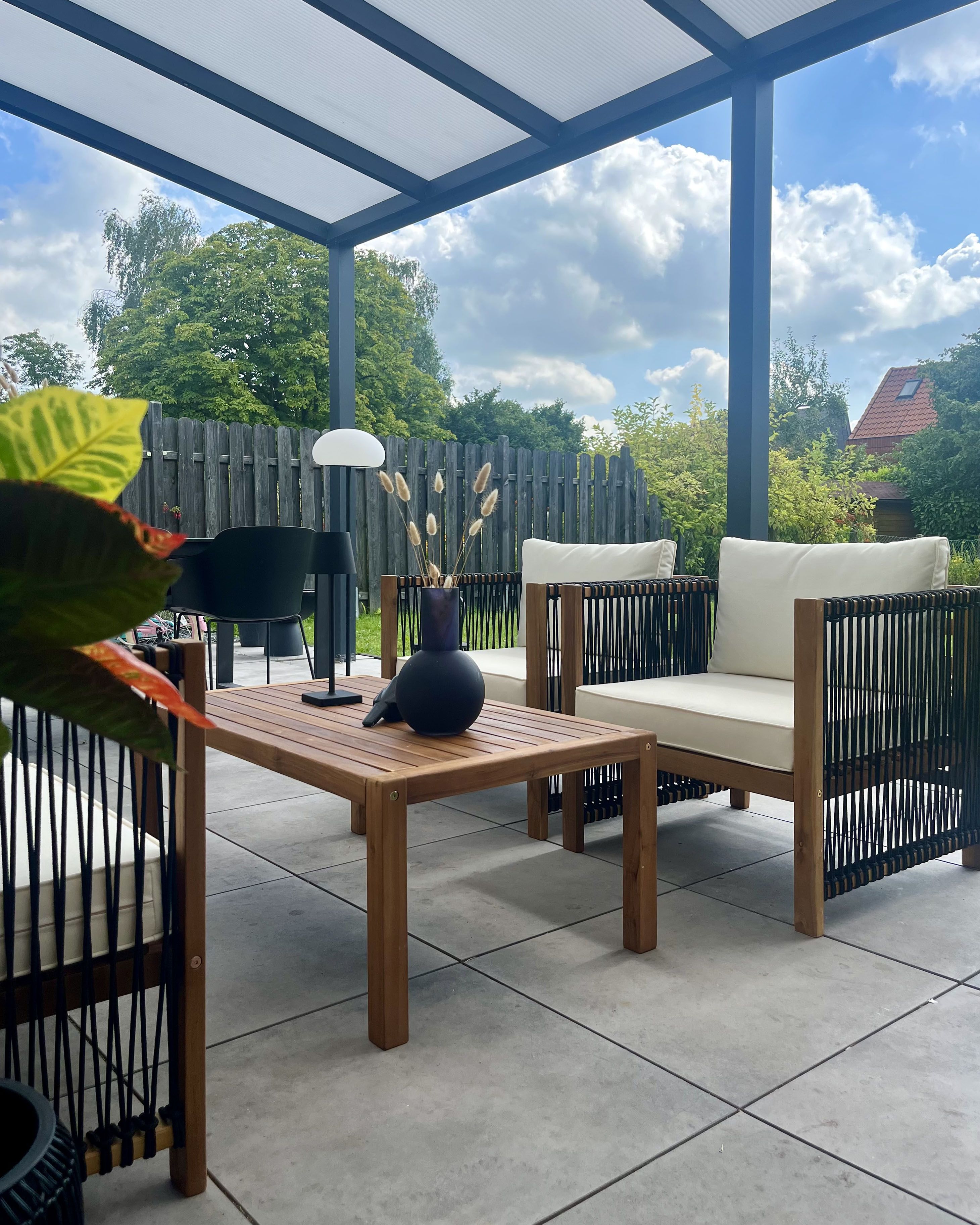 Lounge Set ANTRIA Akazienholz Schwarz | Beliani.ch