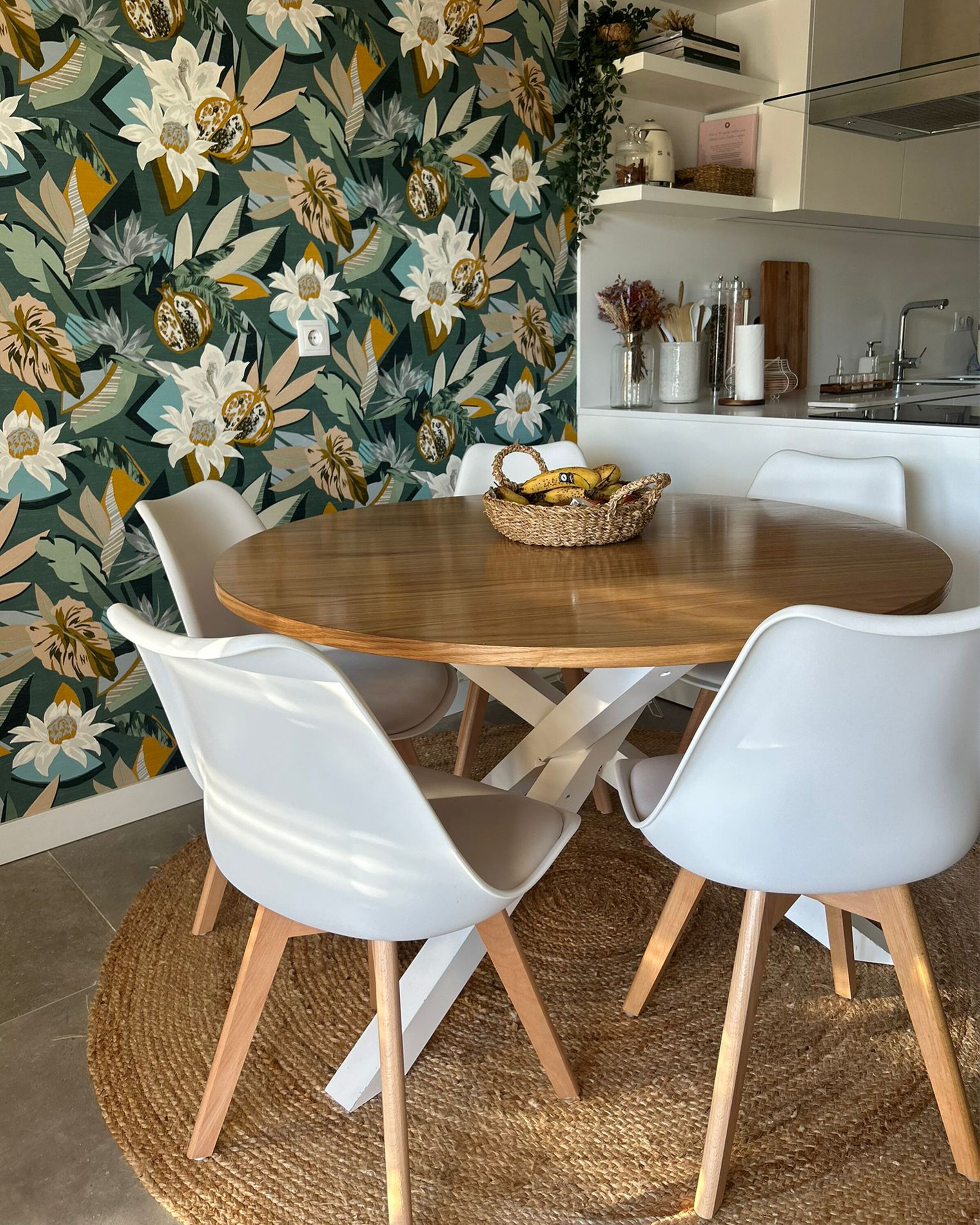 Mesa de comedor madera clara/blanco ⌀ 120 cm JACKSONVILLE | Beliani.es
