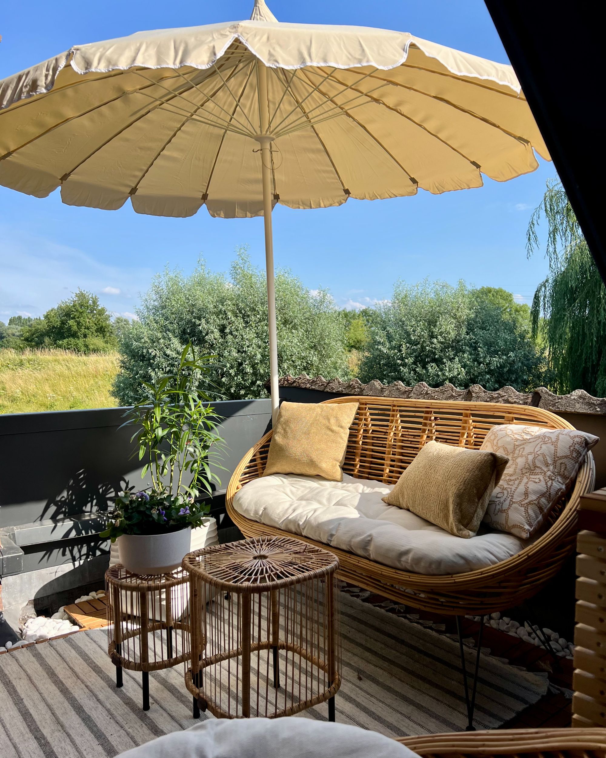 Parasol ogrodowy 245 cm MINOA Beżowy | Beliani.pl