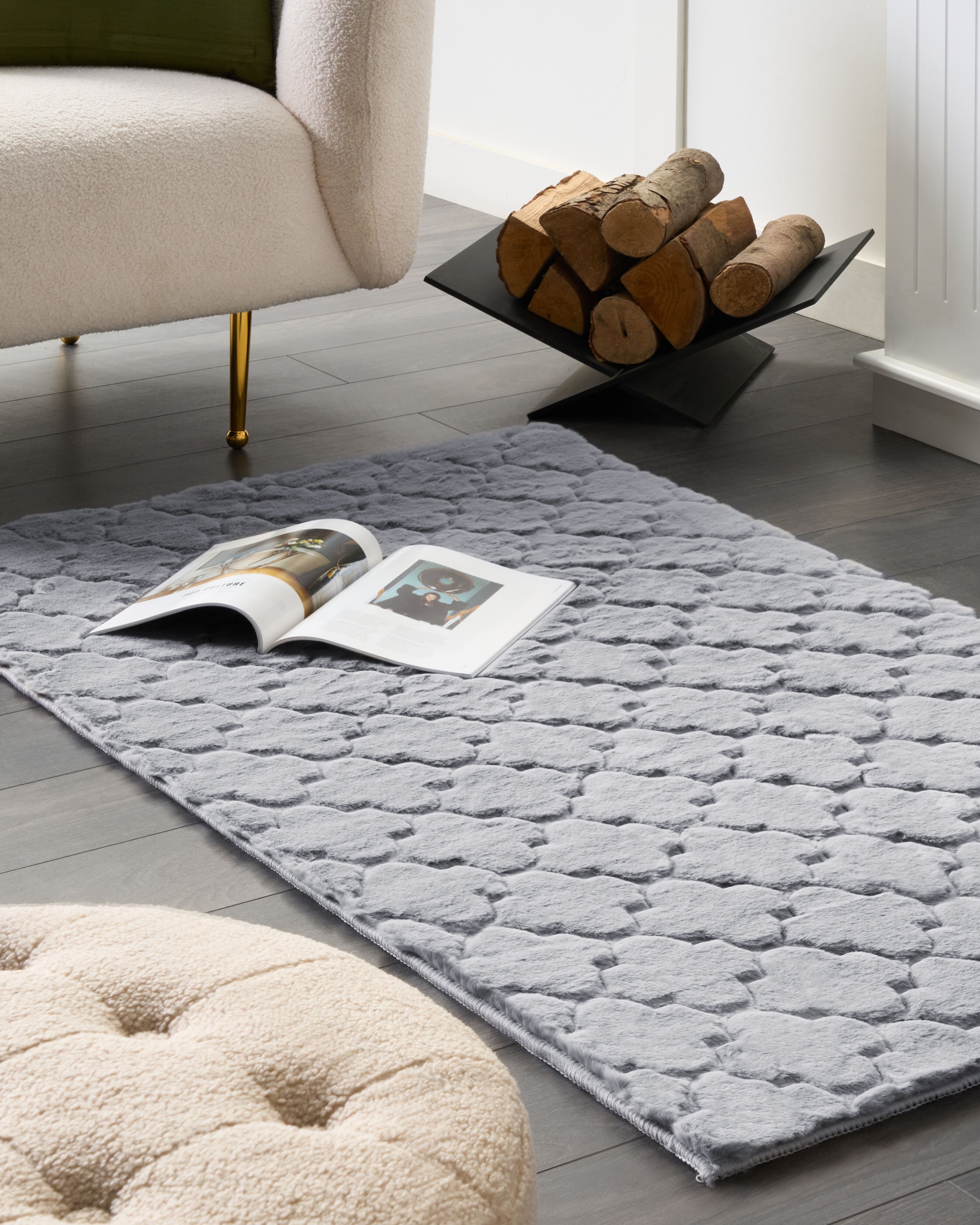 Faux Rabbit Fur Rug 80 x 150 cm Grey GHARO | Beliani.co.uk