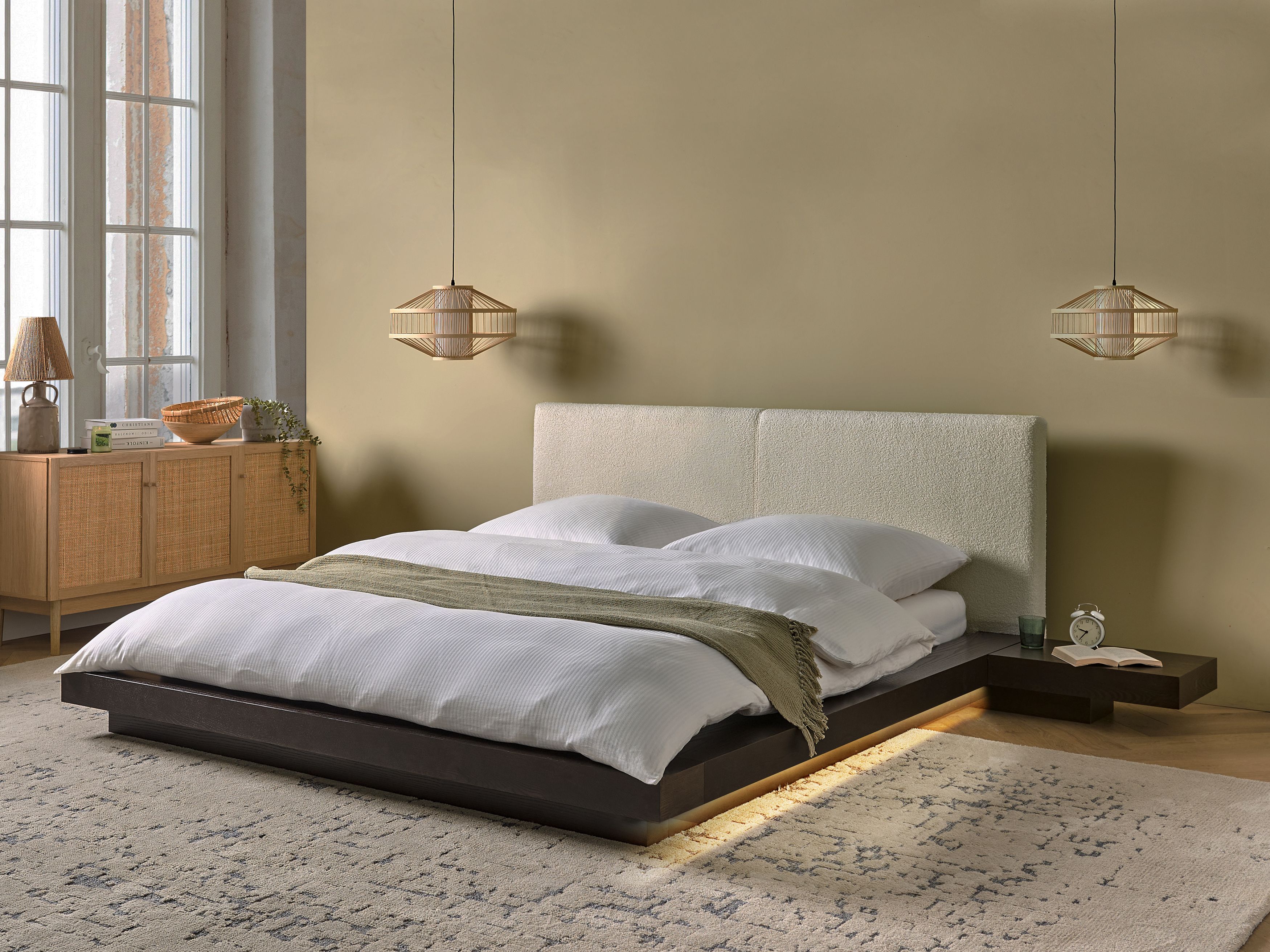 Bett mit LED Bouclé ZEN 160 x 200 cm LED Dunkle Esche | Beliani.at