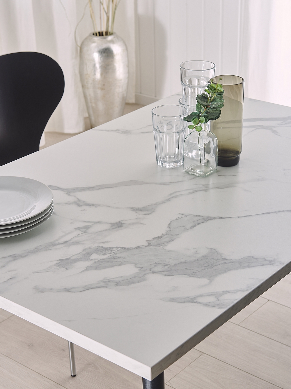Dining Table 120 x 80 cm White Marble Effect with Black SANTIAGO Beliani