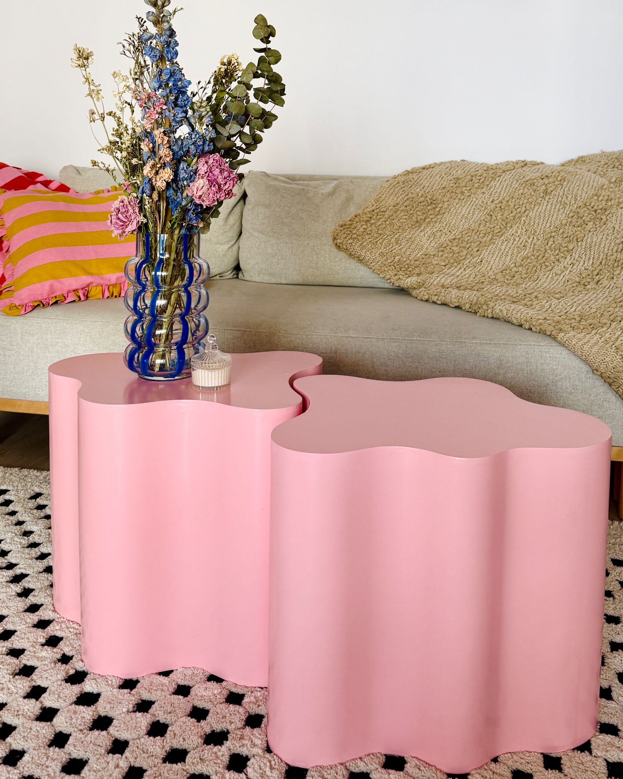 Side Table SAKAMI Pastel Pink | Beliani.co.uk