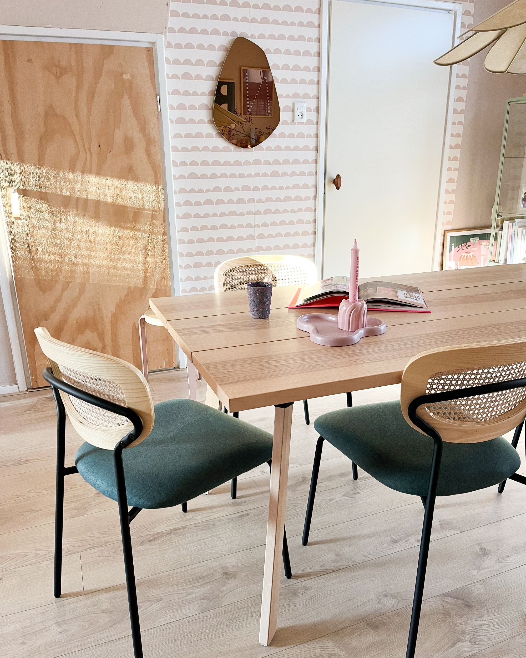 Set of 2 Dining Chairs MAYETTA Rattan Dark Green | Beliani.co.uk