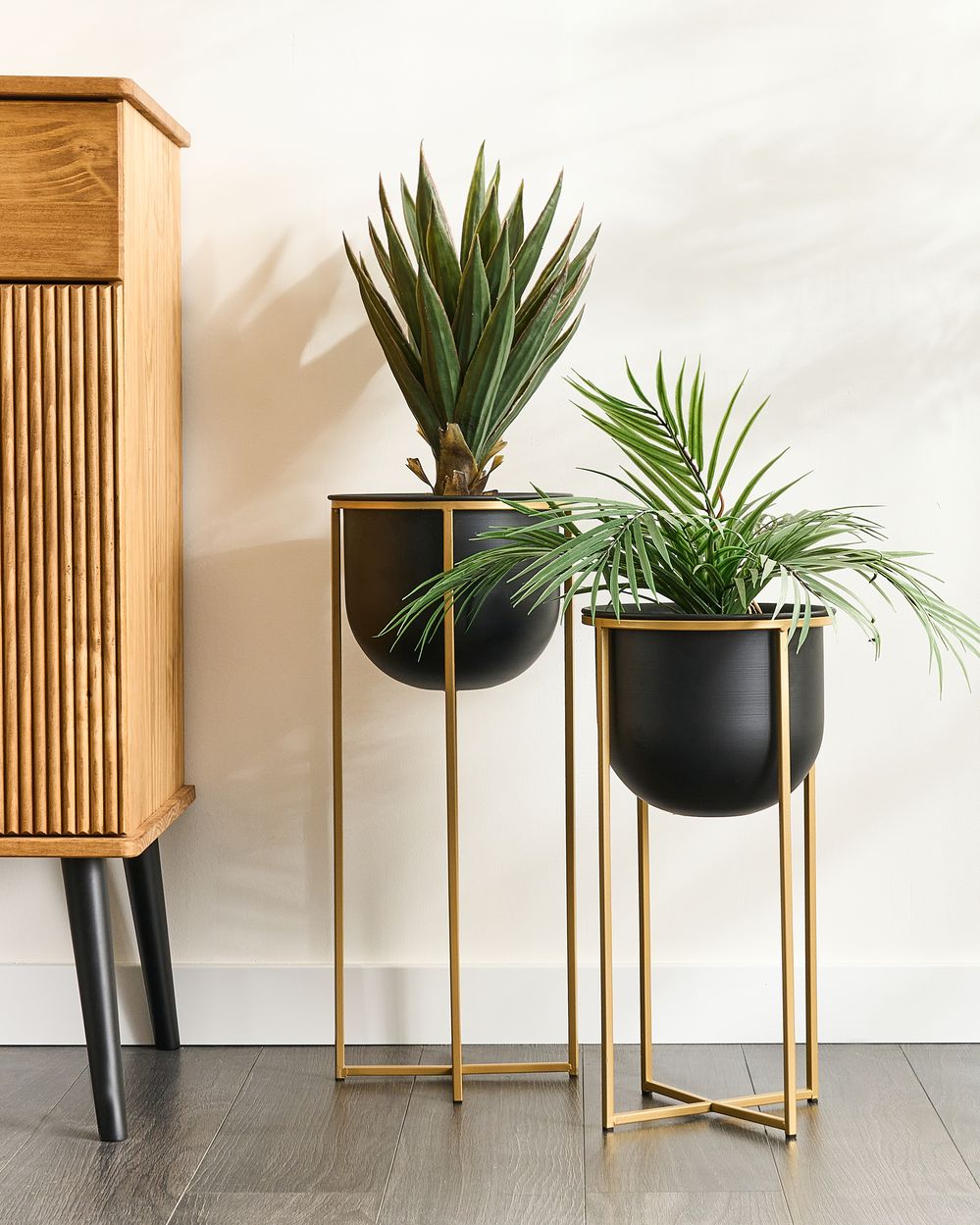 Spannende Blumenstãƒânder Metall Schwarz Tedi Bild