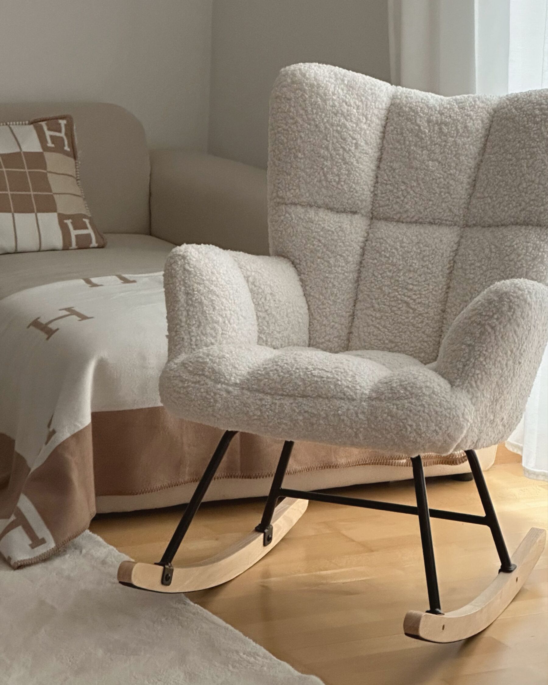 Boucle Rocking Chair White OULU | Beliani.co.uk