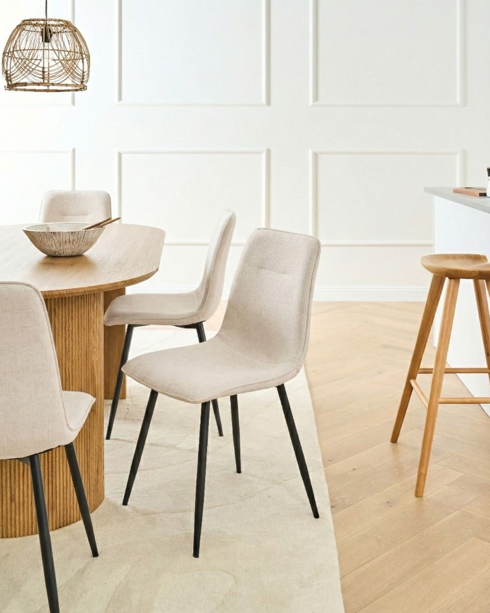 Dining Table SHERIDAN Natural Ash Wood 180 cm 100 cm | Beliani.at