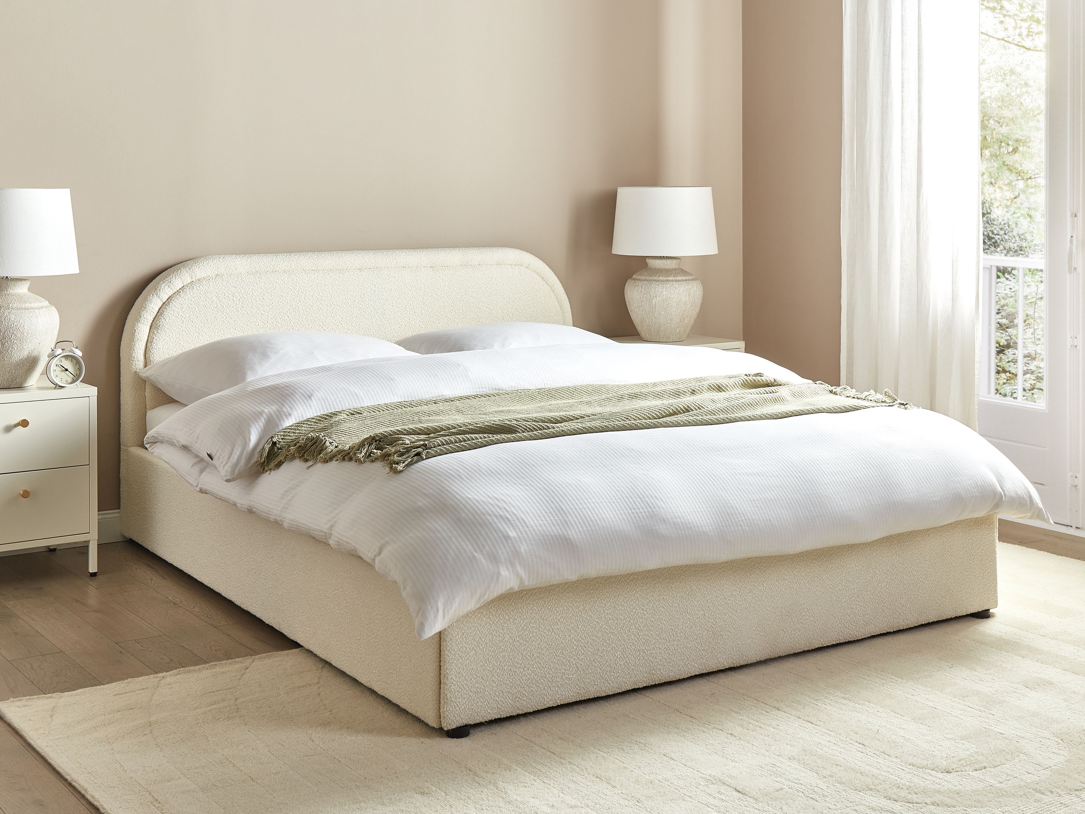 Bett mit Stauraum Bouclé QUILLIEN 160 x 200 cm Hellbeige | Beliani.at