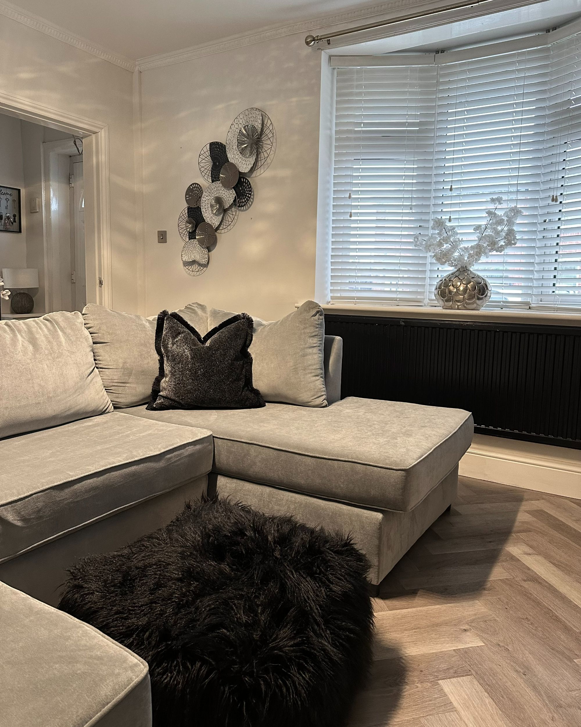 Wall Decor CESIUM Metal 58 cm Silver | Beliani.co.uk