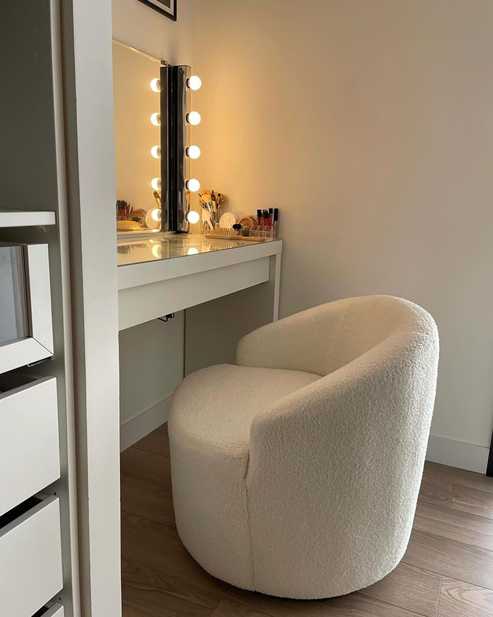 bedroom dressing table stool