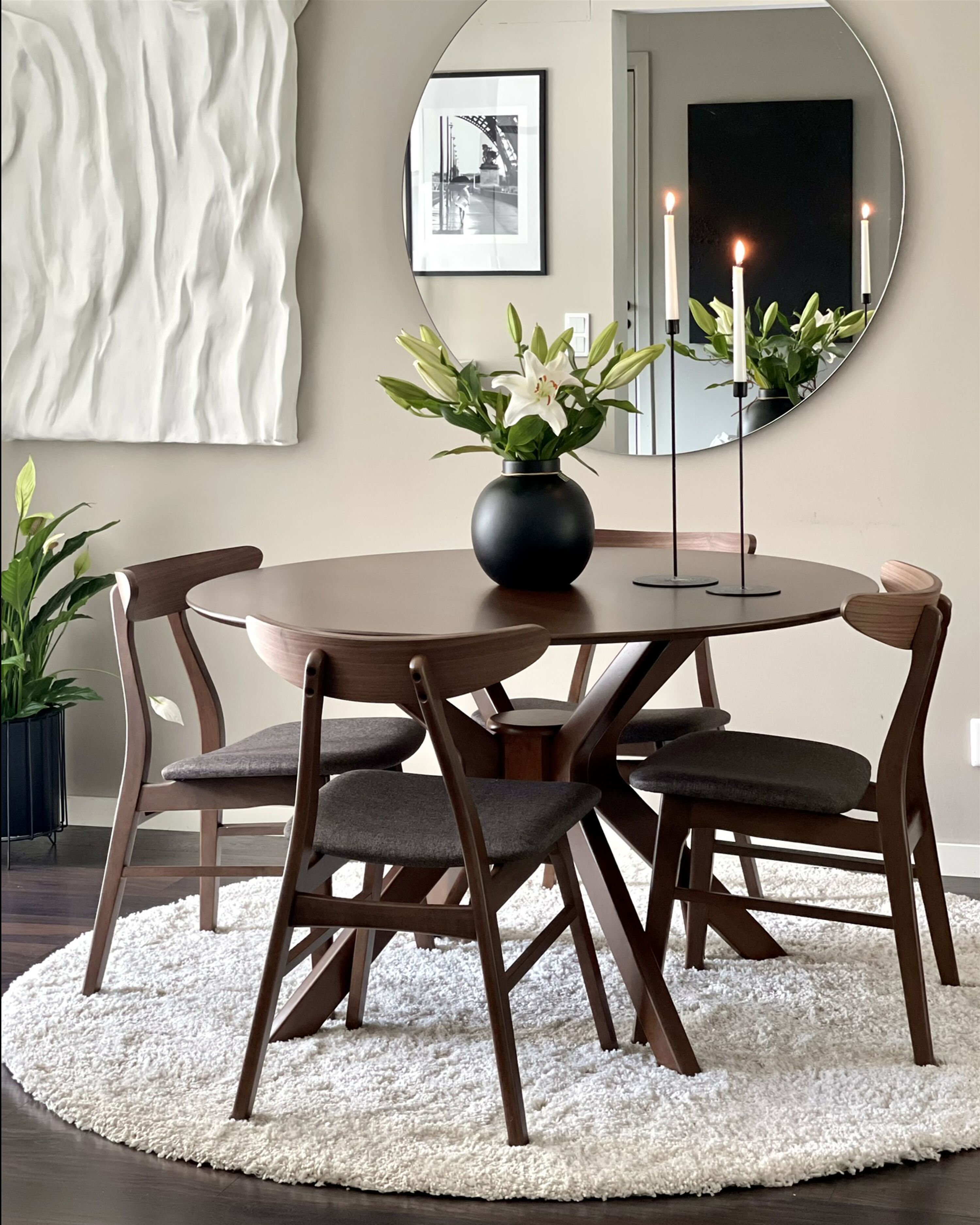 Dining Table TYMIS Dark Mahogany 120 cm 120 cm | Beliani.co.uk