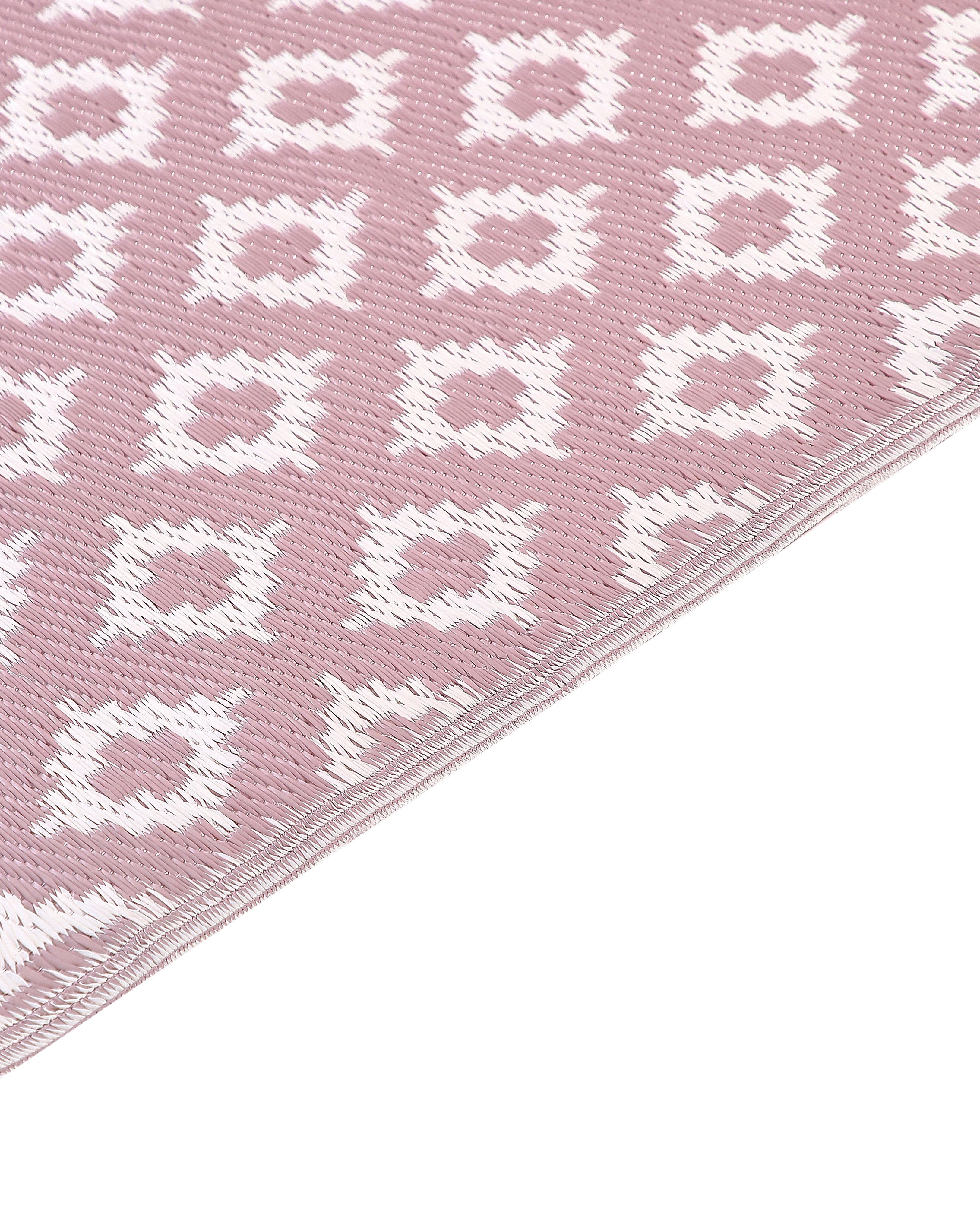 Outdoor Teppich rosa 120 x 180 cm geometrisches Muster THANE | Beliani.de